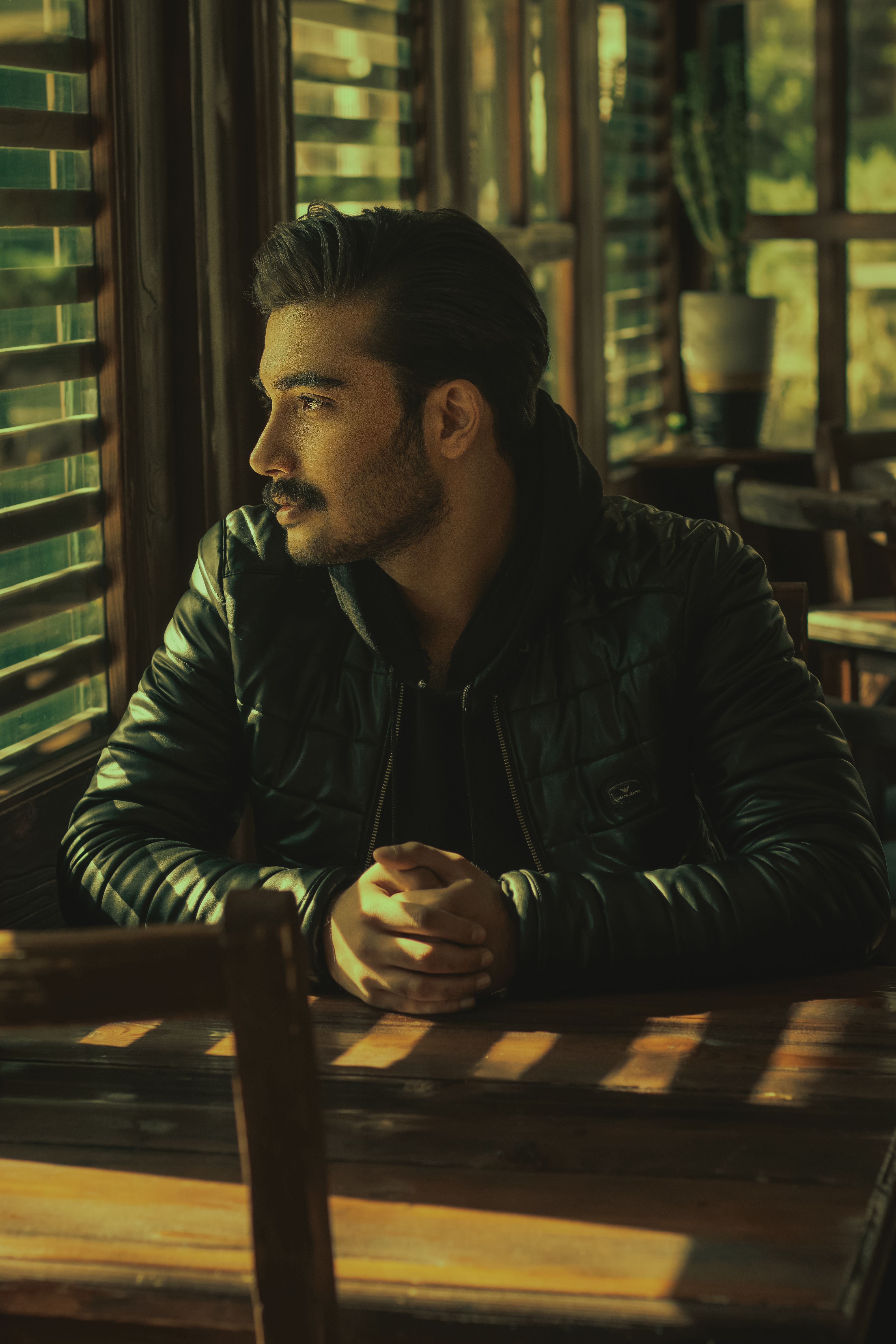 Side View of a Good Looking Man · Free Stock Photo