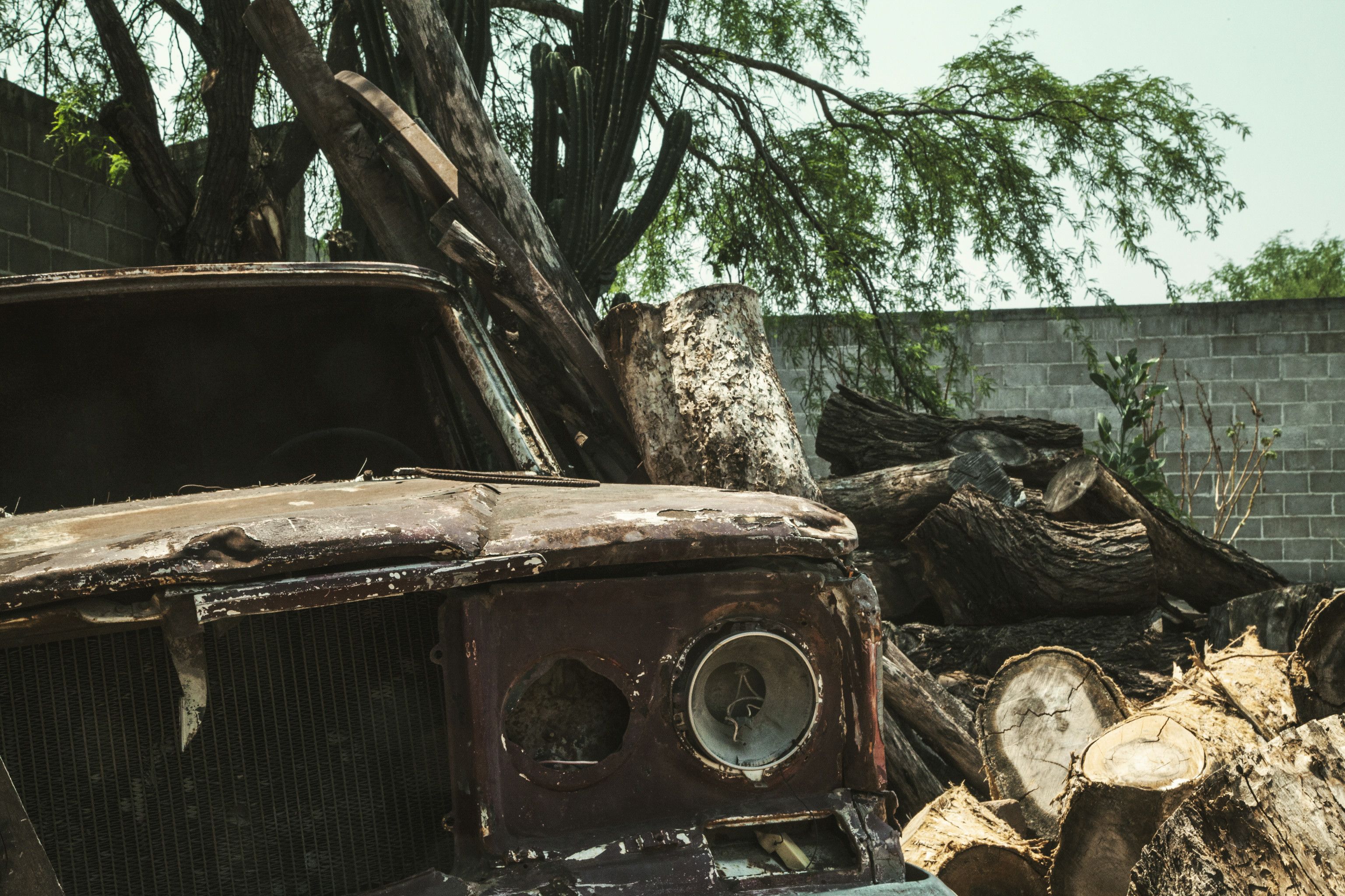 Free stock photo of armut, auto, fahrzeug