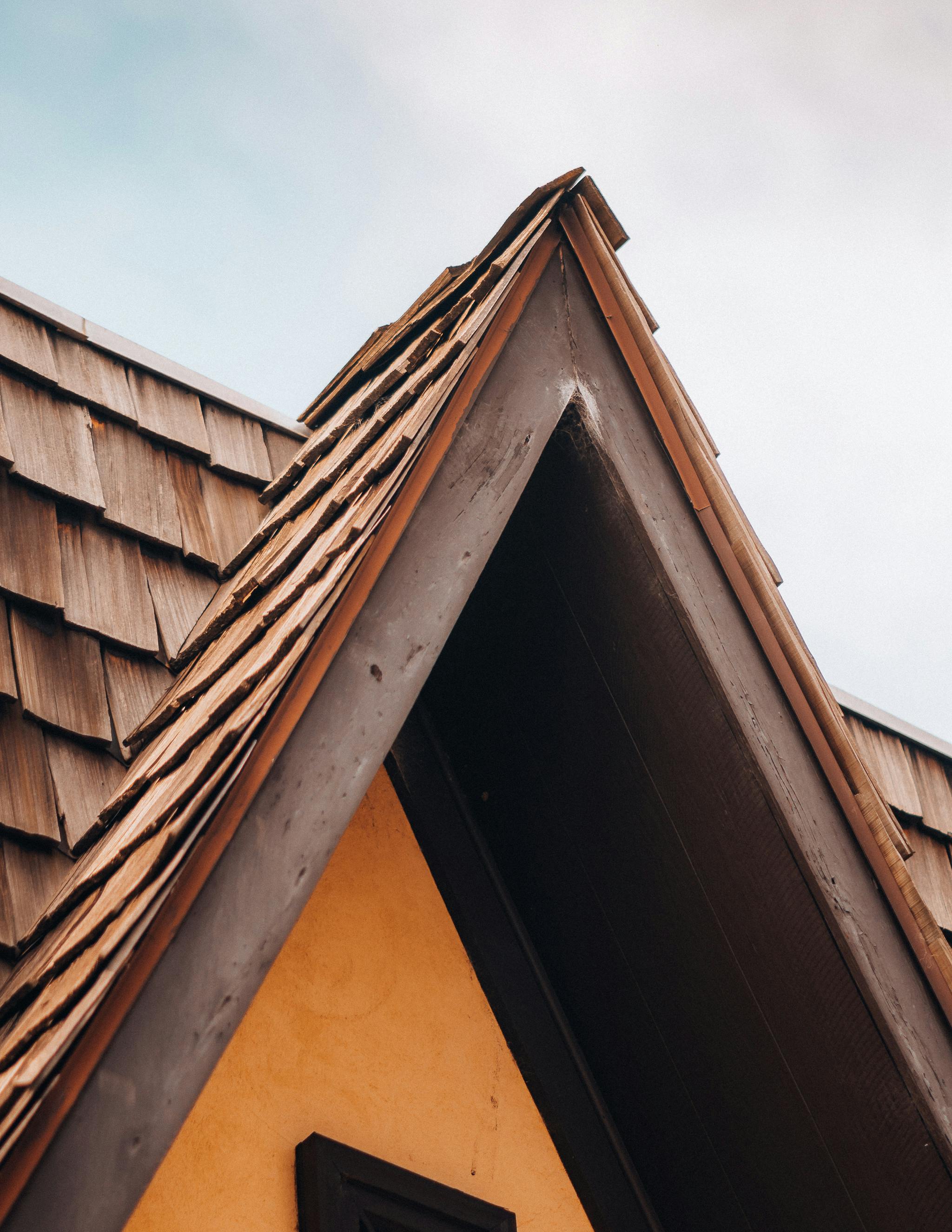 Close-up of a House Roof · Free Stock Photo
