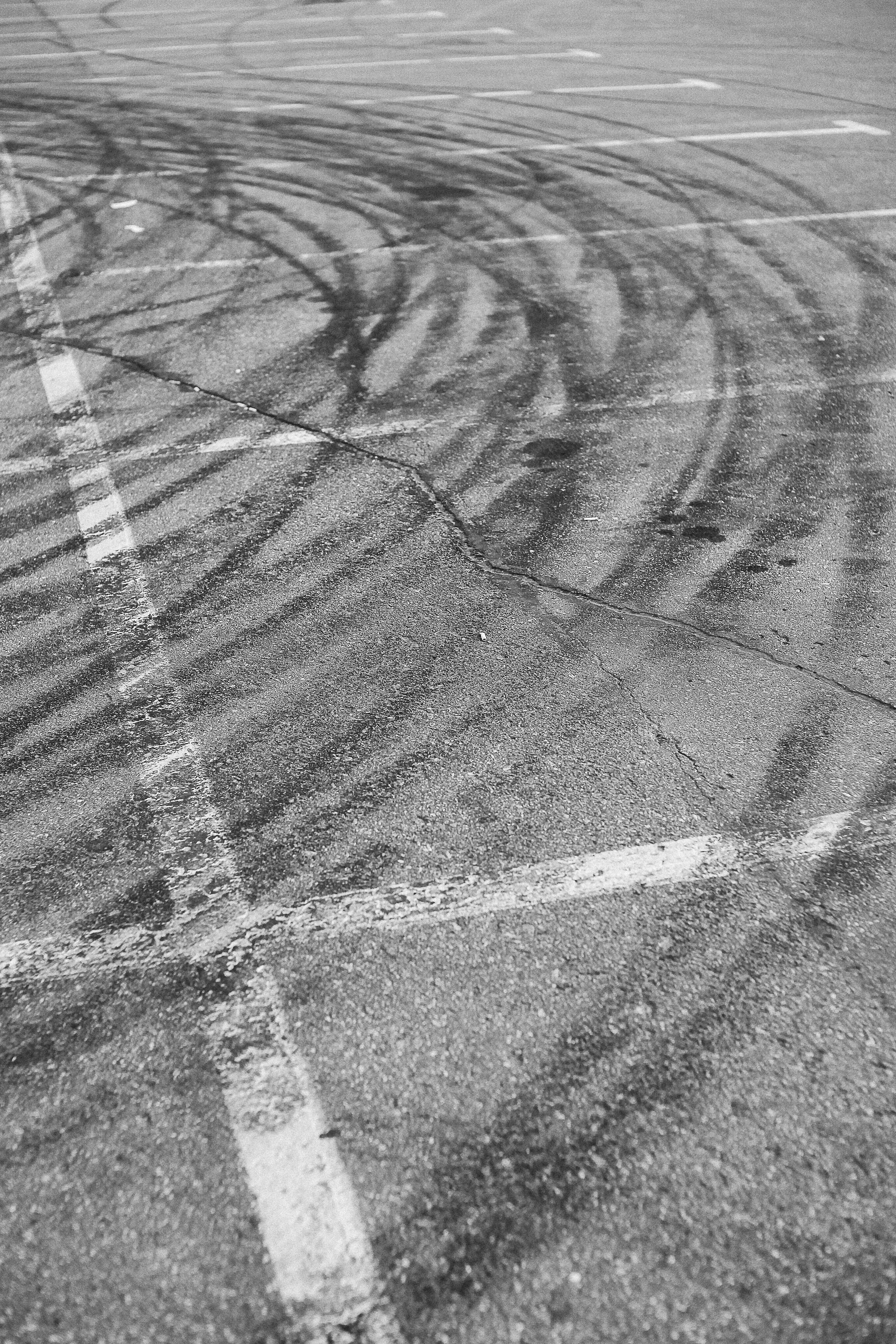 Skid Patterns Photos, Download The BEST Free Skid Patterns Stock Photos ...