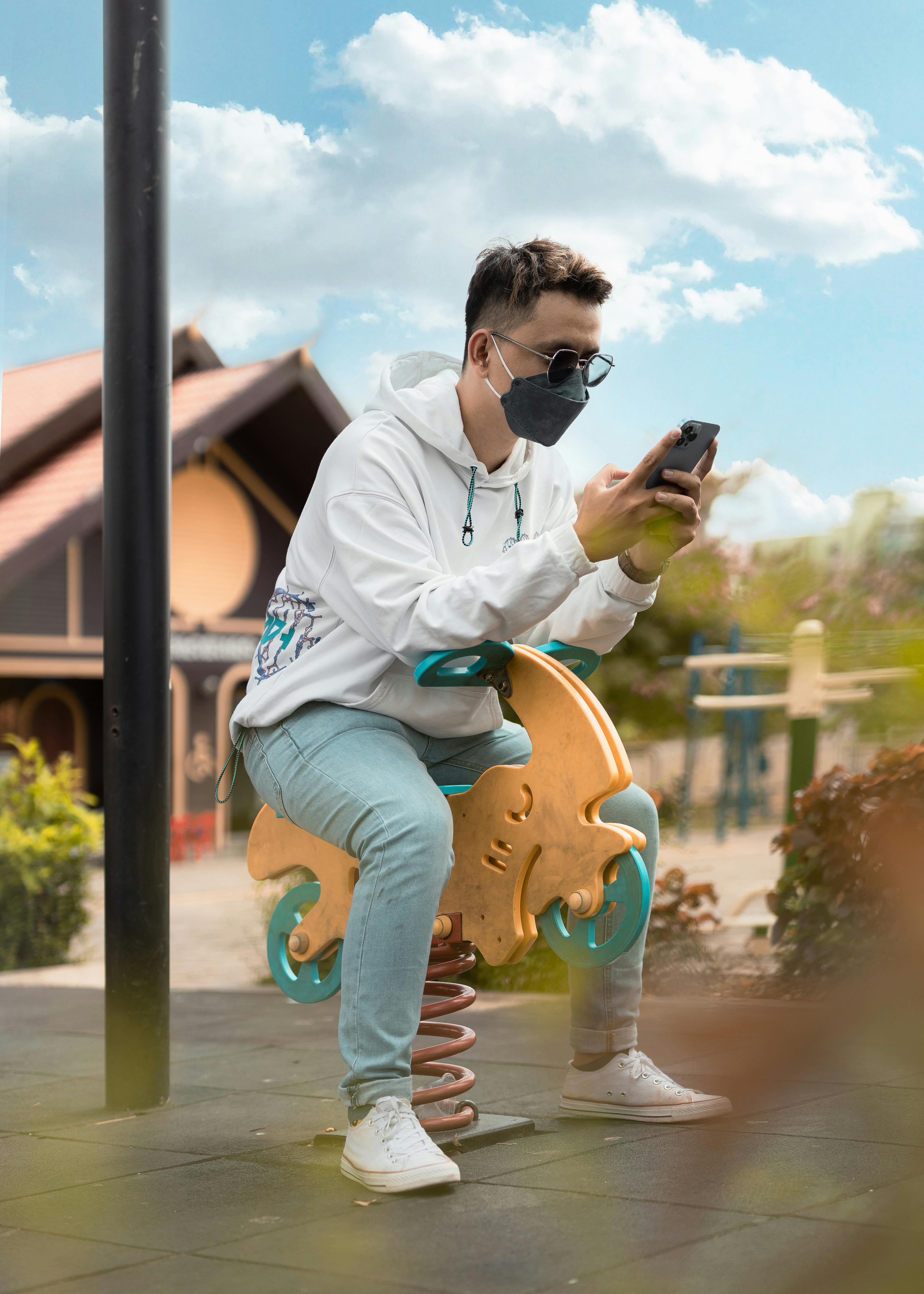 9,244+ Best Free Iphone 13 Stock Photos & Images · 100% Royalty-Free HD ...