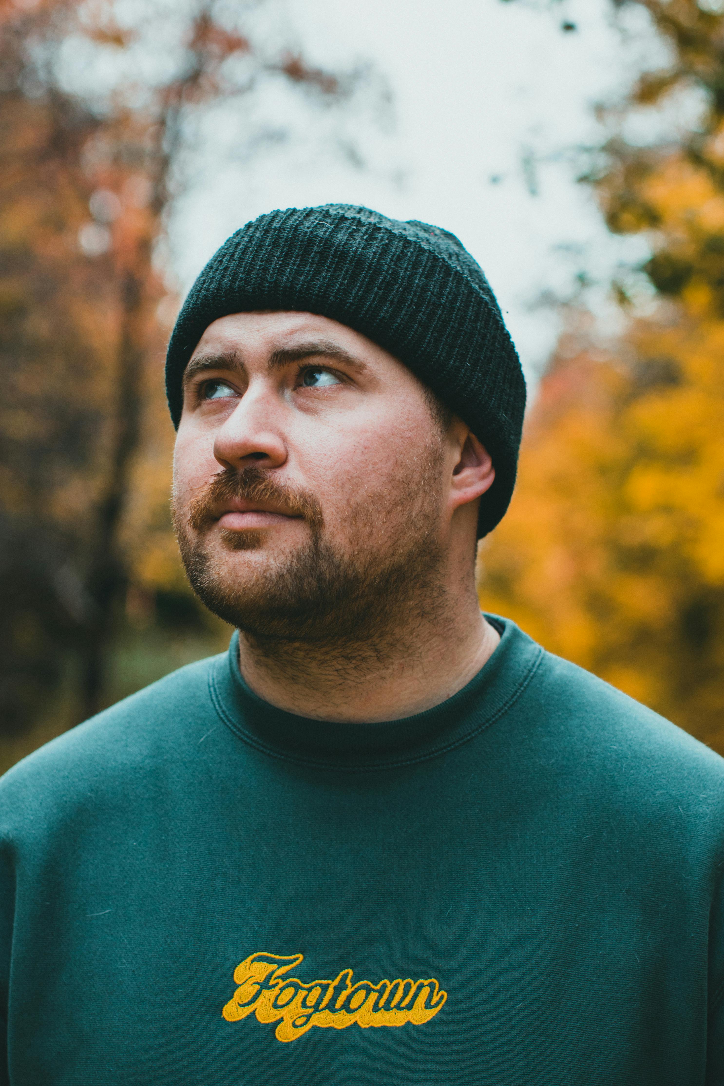 Man Looking Left Side · Free Stock Photo