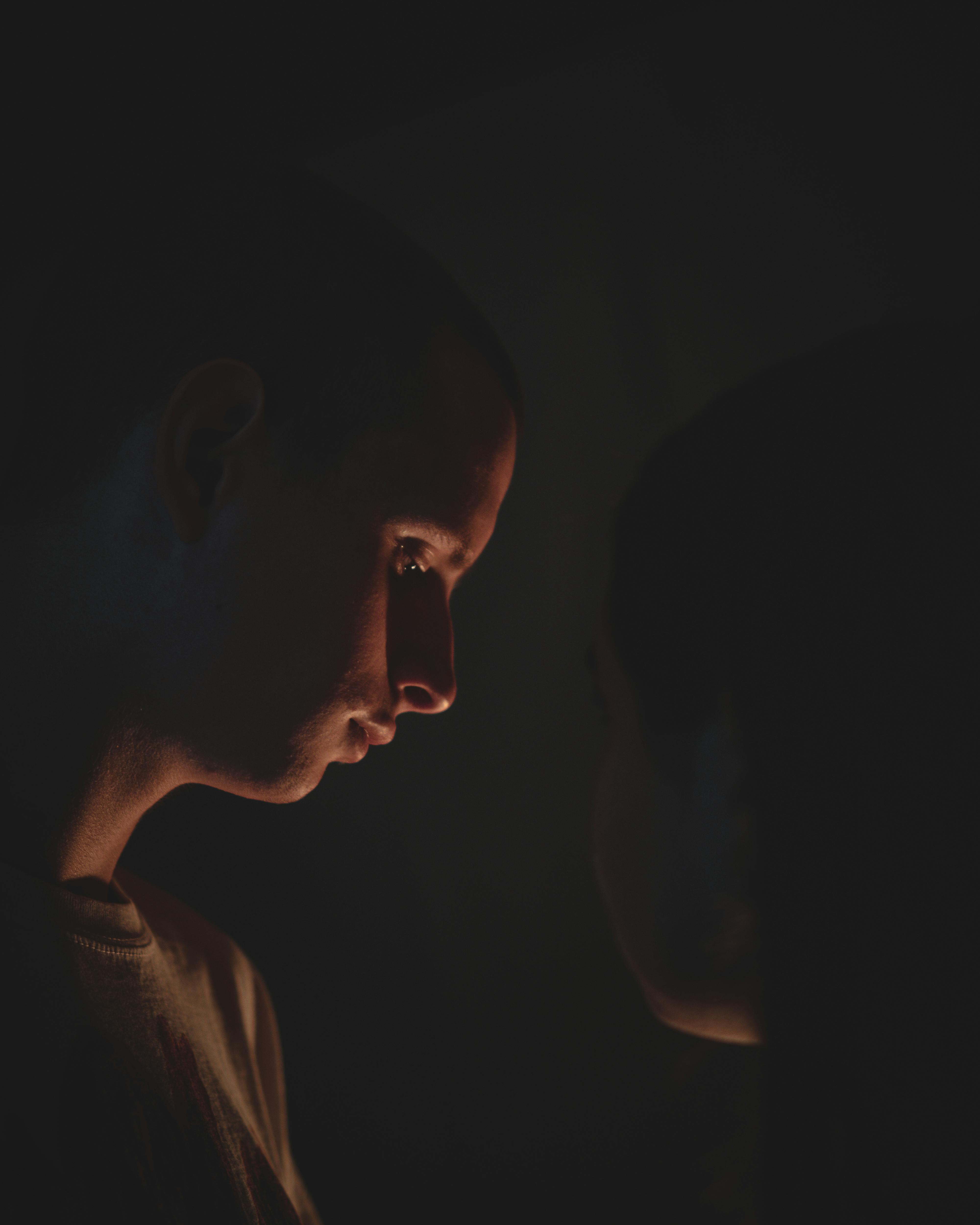 Boy Side Face Photos, Download The BEST Free Boy Side Face Stock Photos ...