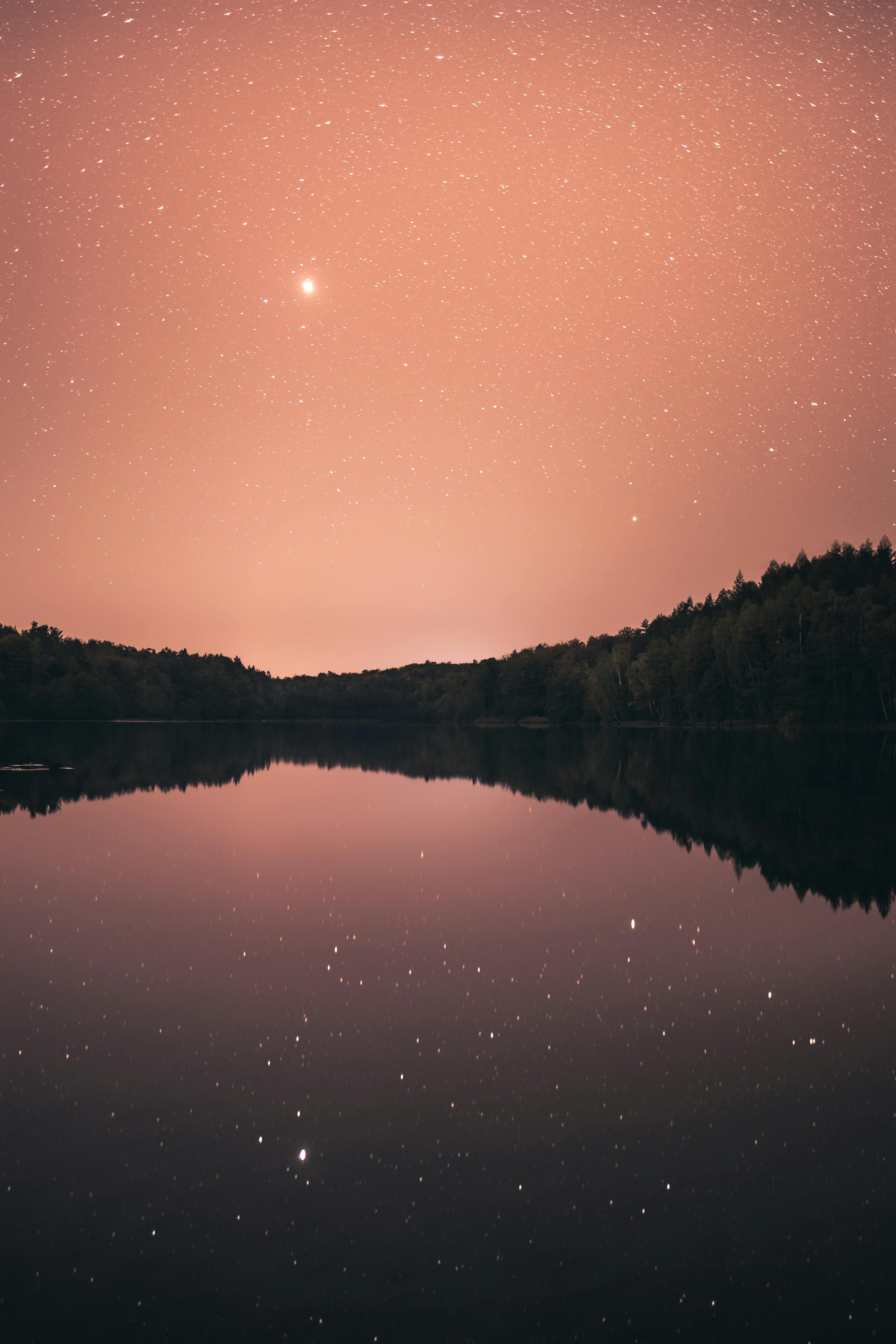 Stars Reflection over the Lake Water · Free Stock Photo