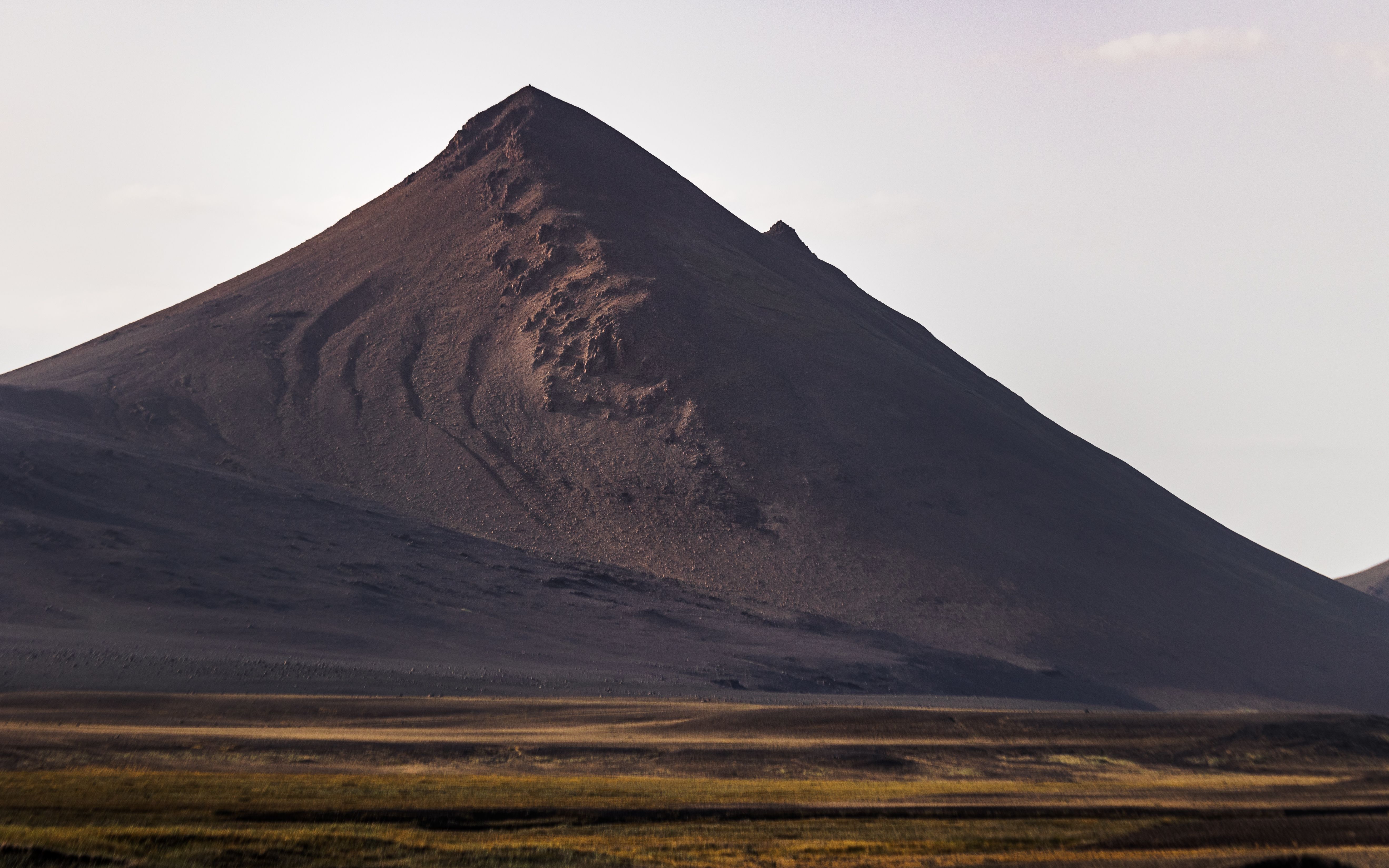 Mountain in Shape of Pyramid · Free Stock Photo