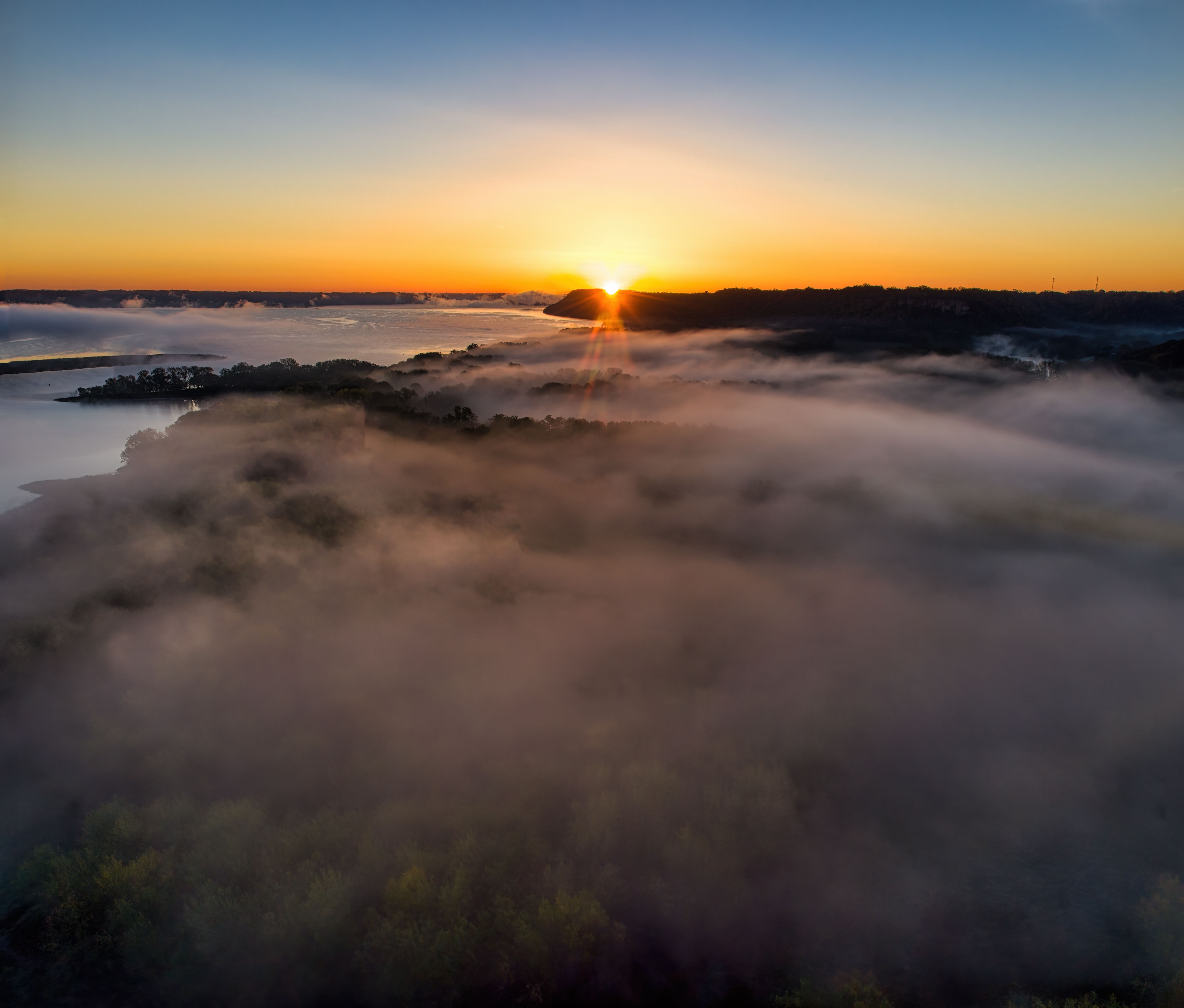 View of Beautiful Sunrise and Thick Fog in the Sky · Free Stock Photo