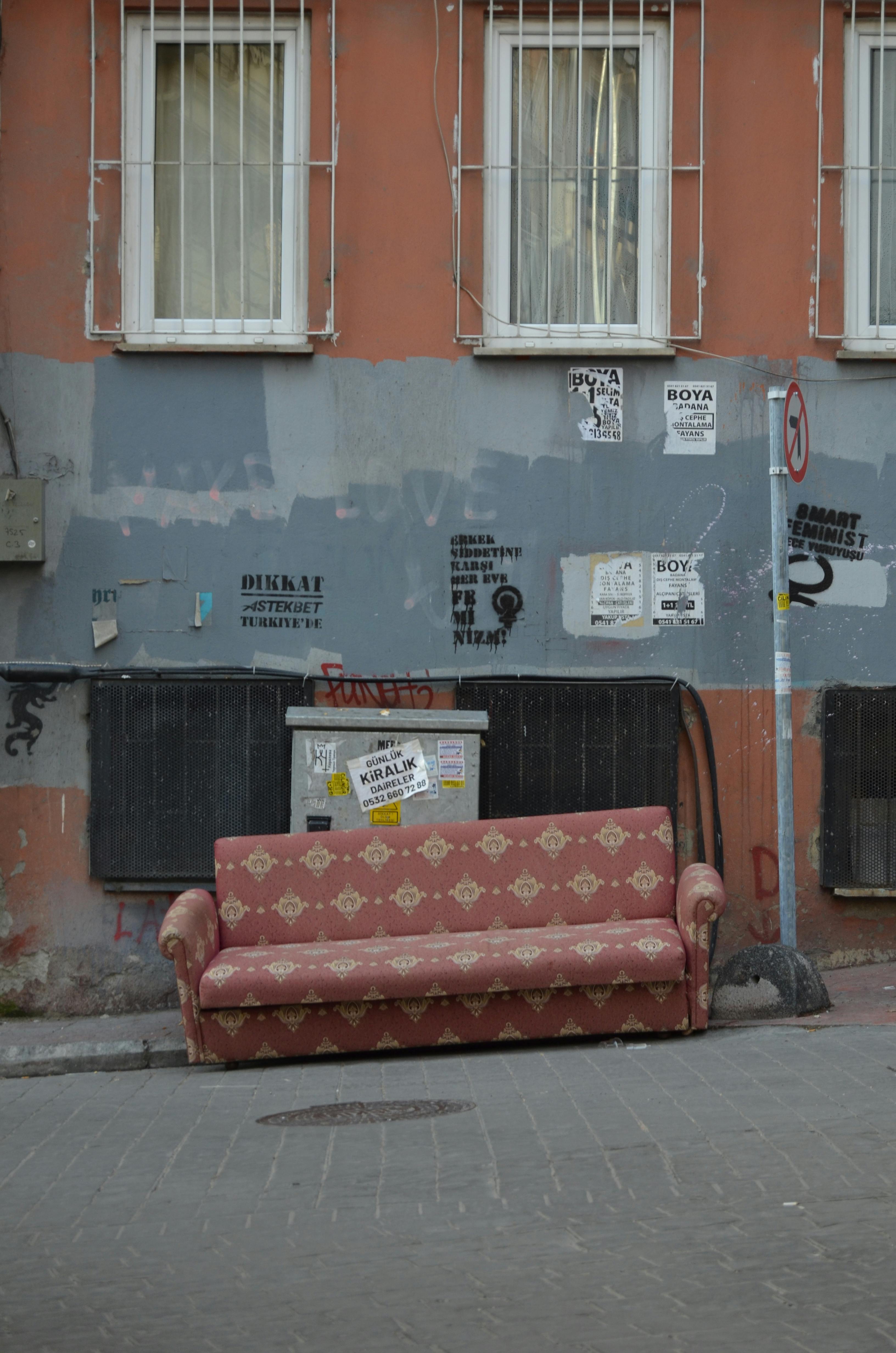 Ethan Alley Sofa Photos, Download The BEST Free Ethan Alley Sofa Stock ...