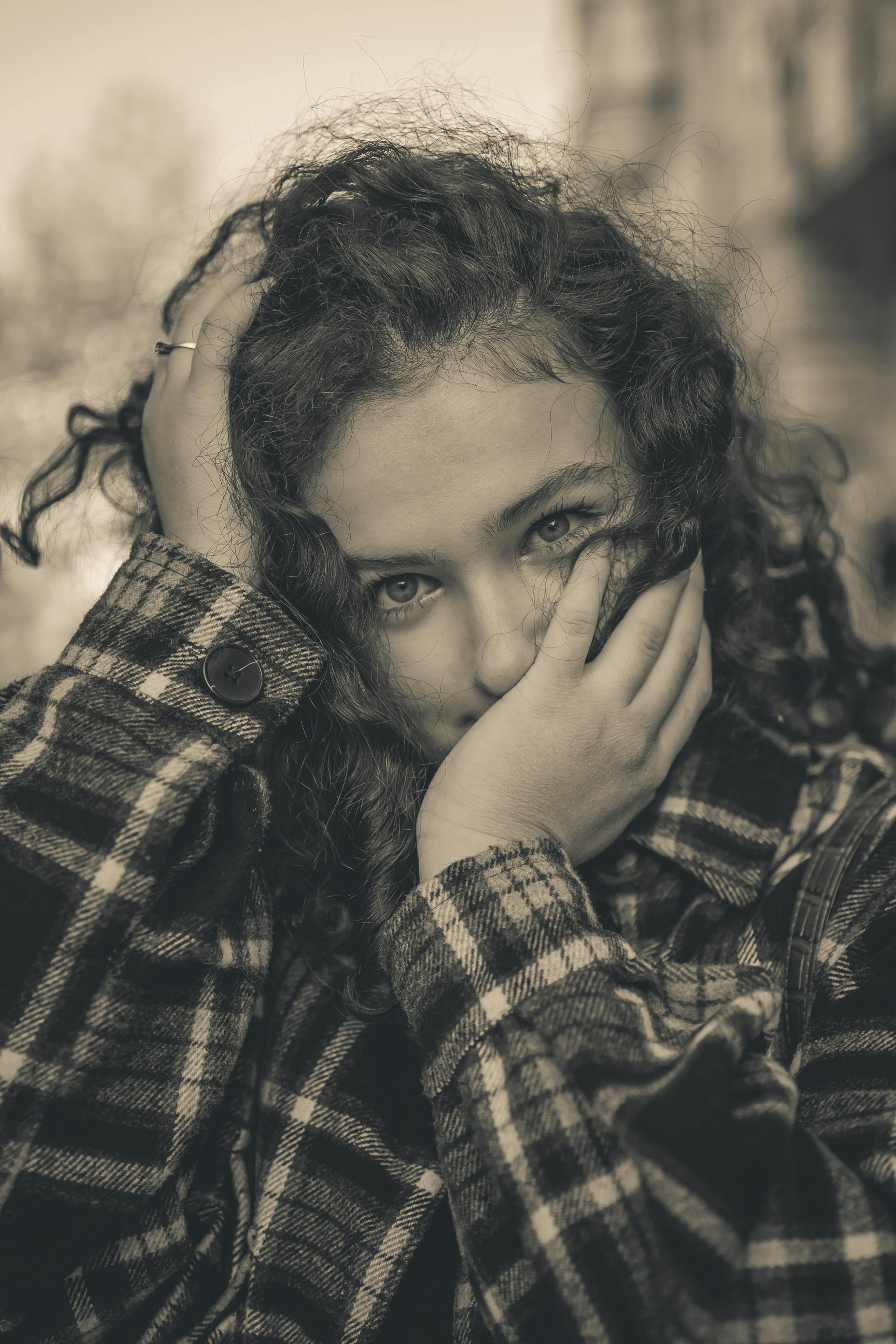 Girl Sepia Photos, Download The BEST Free Girl Sepia Stock Photos & HD ...