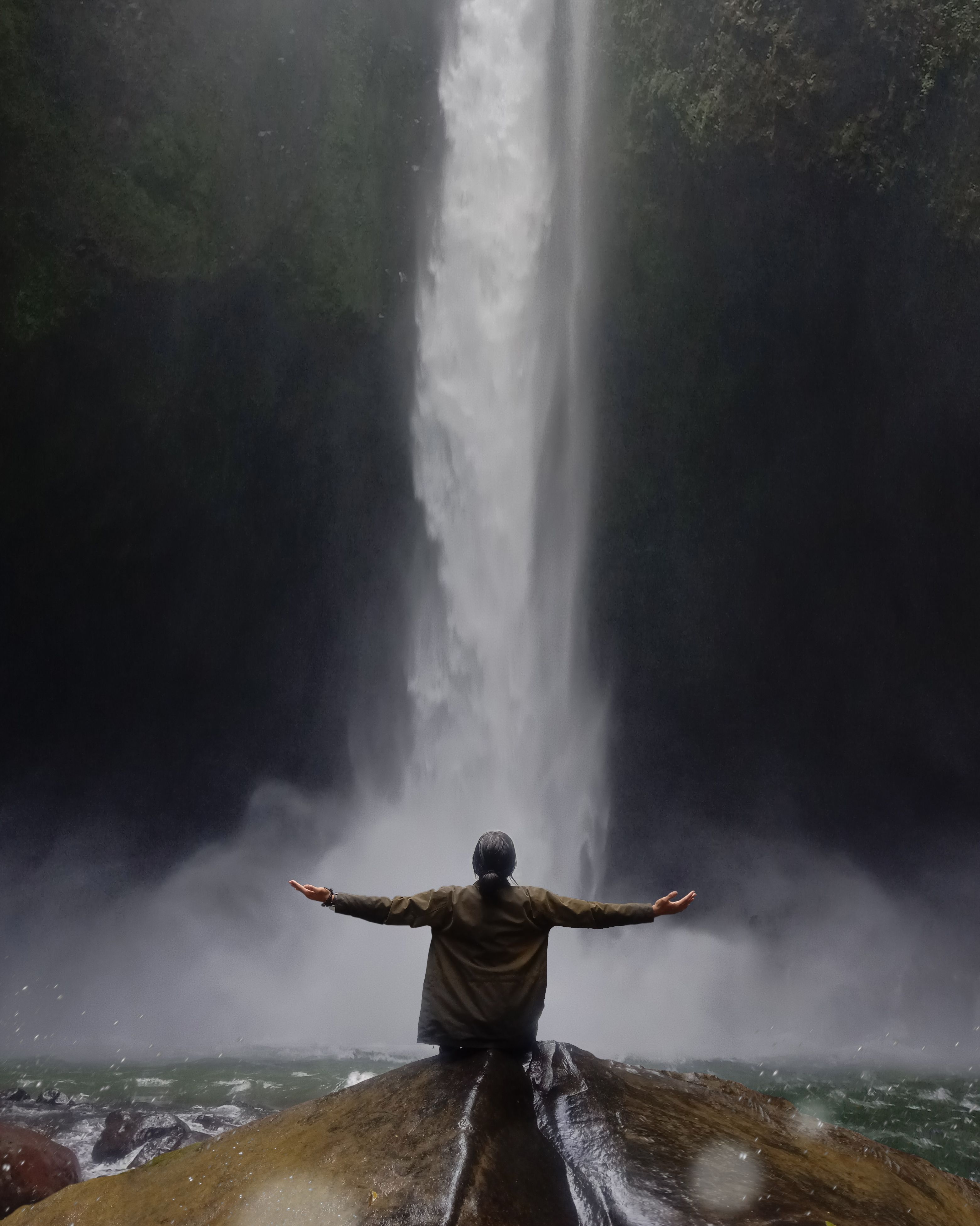 Man Facing Waterfall · Free Stock Photo