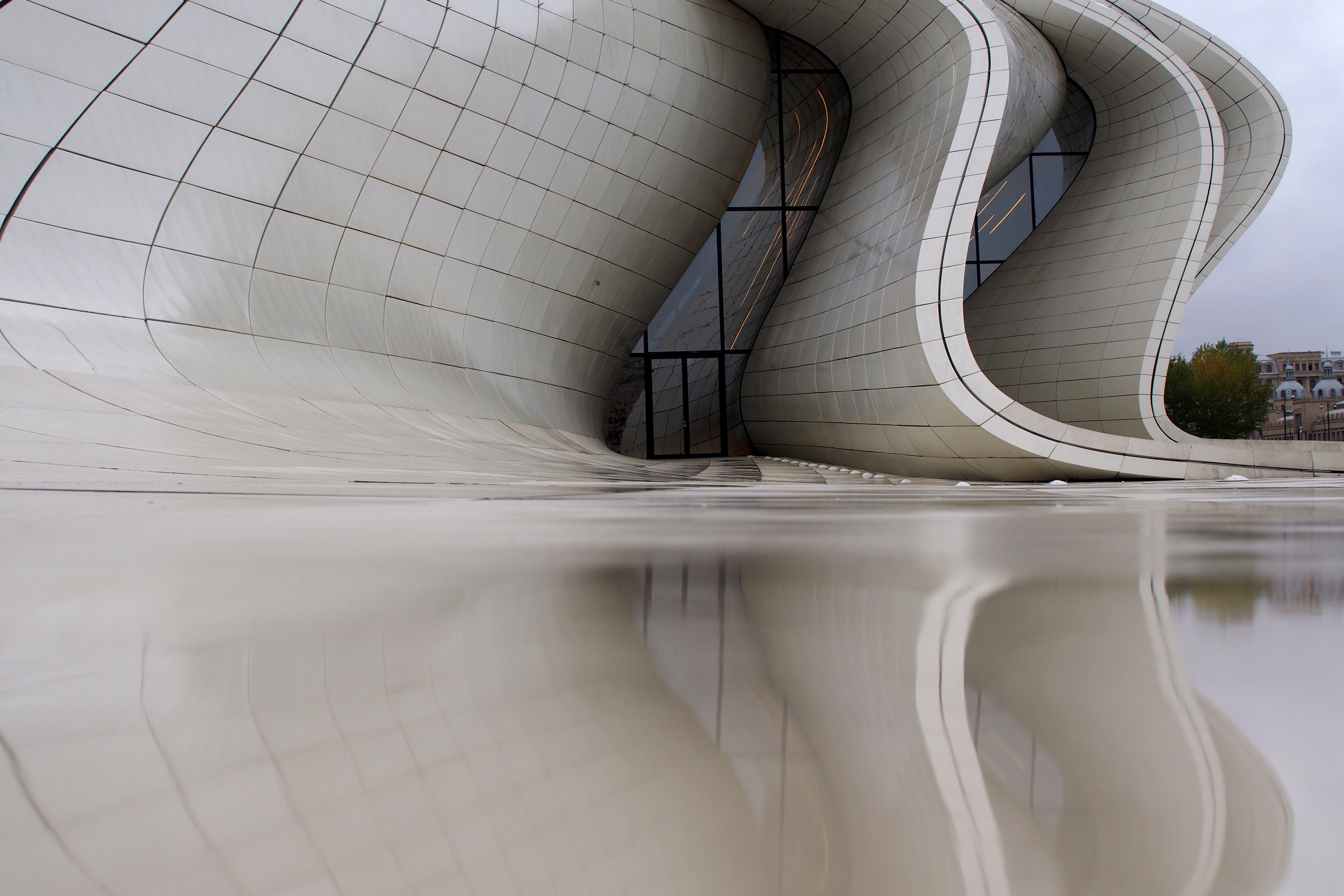 Modern Architectural Building · Free Stock Photo