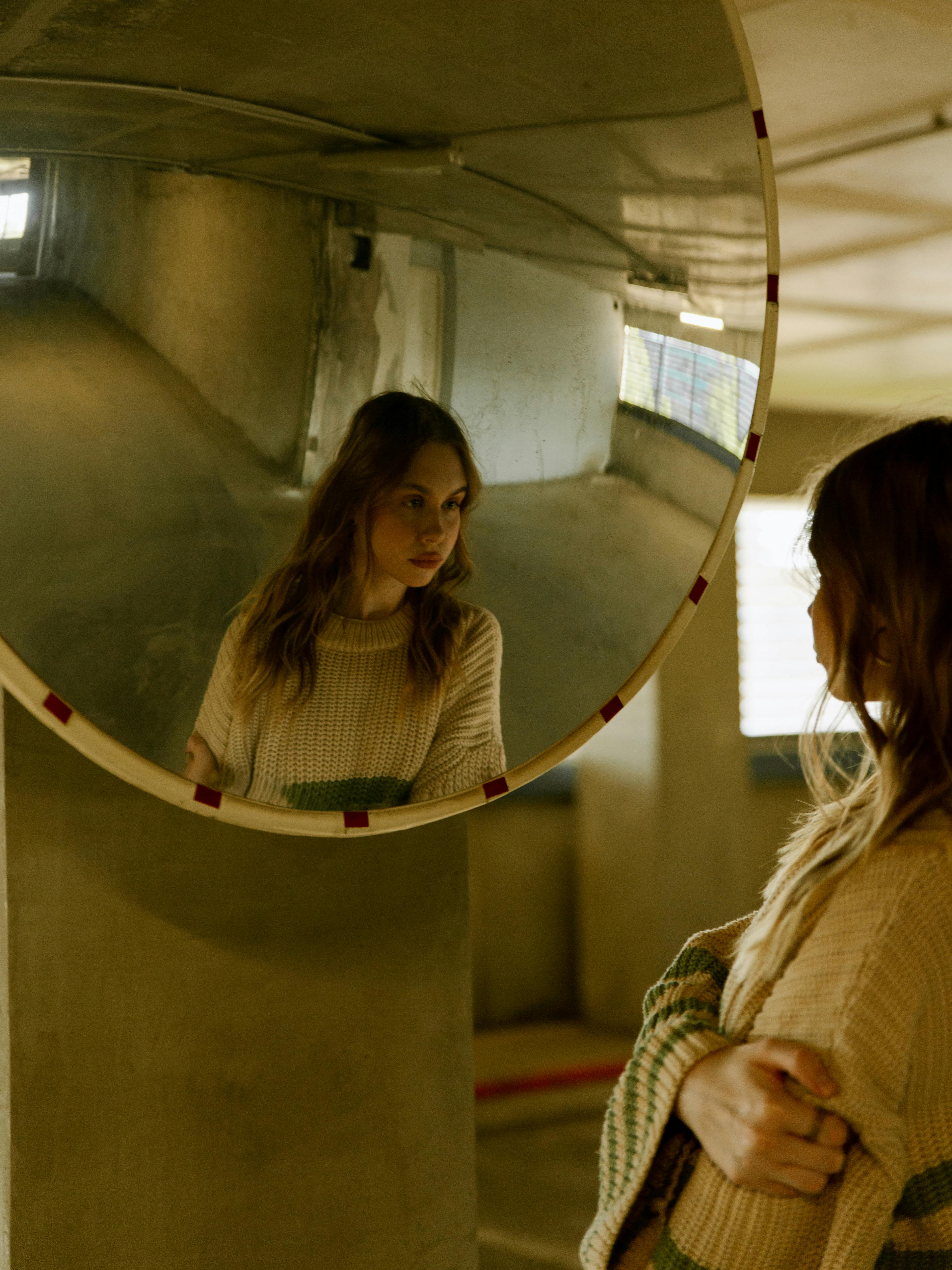 Traffic Mirror Photos, Download The BEST Free Traffic Mirror Stock ...