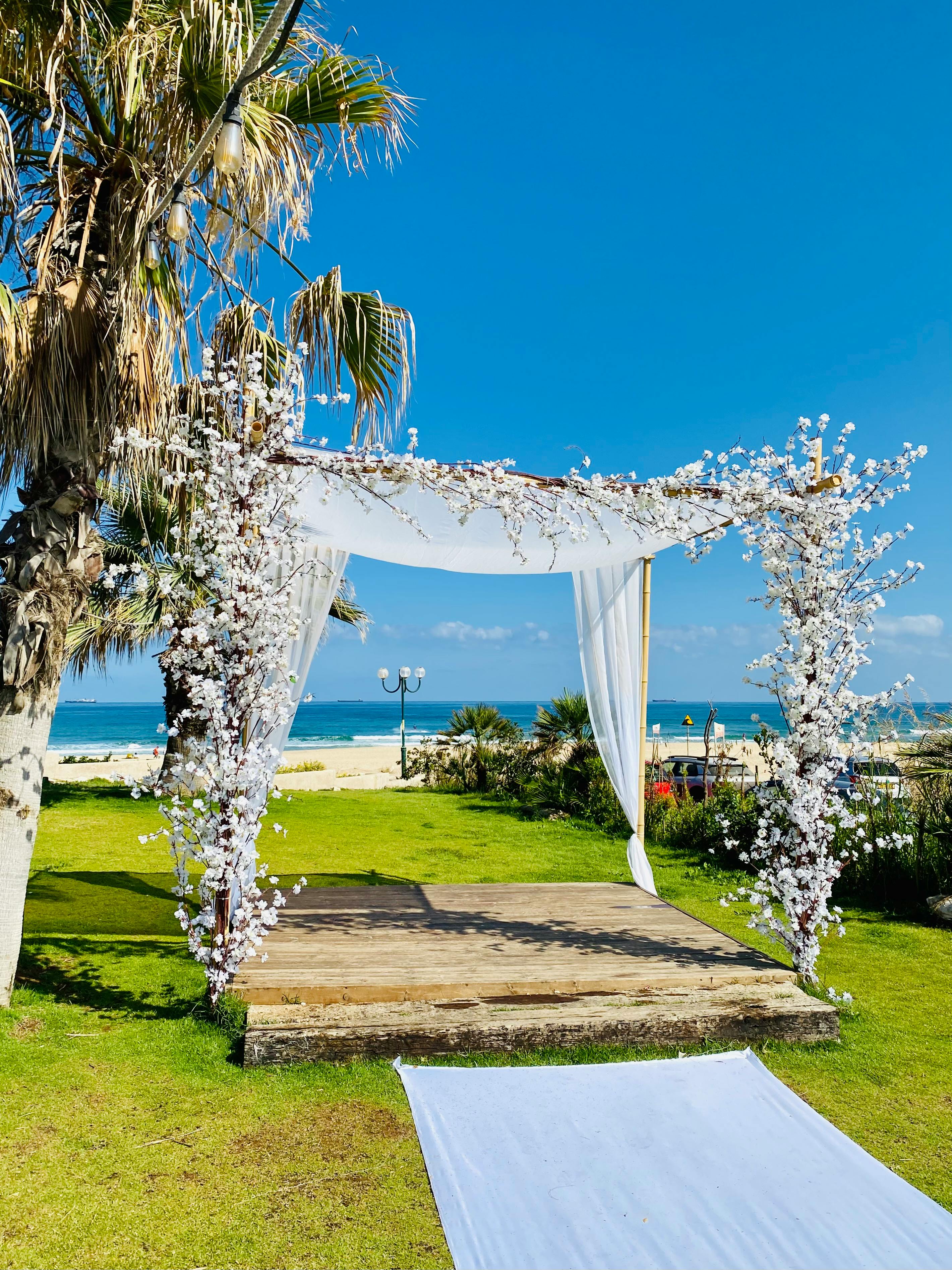 Pavilion Photos, Download Free Pavilion Stock Photos & HD Images