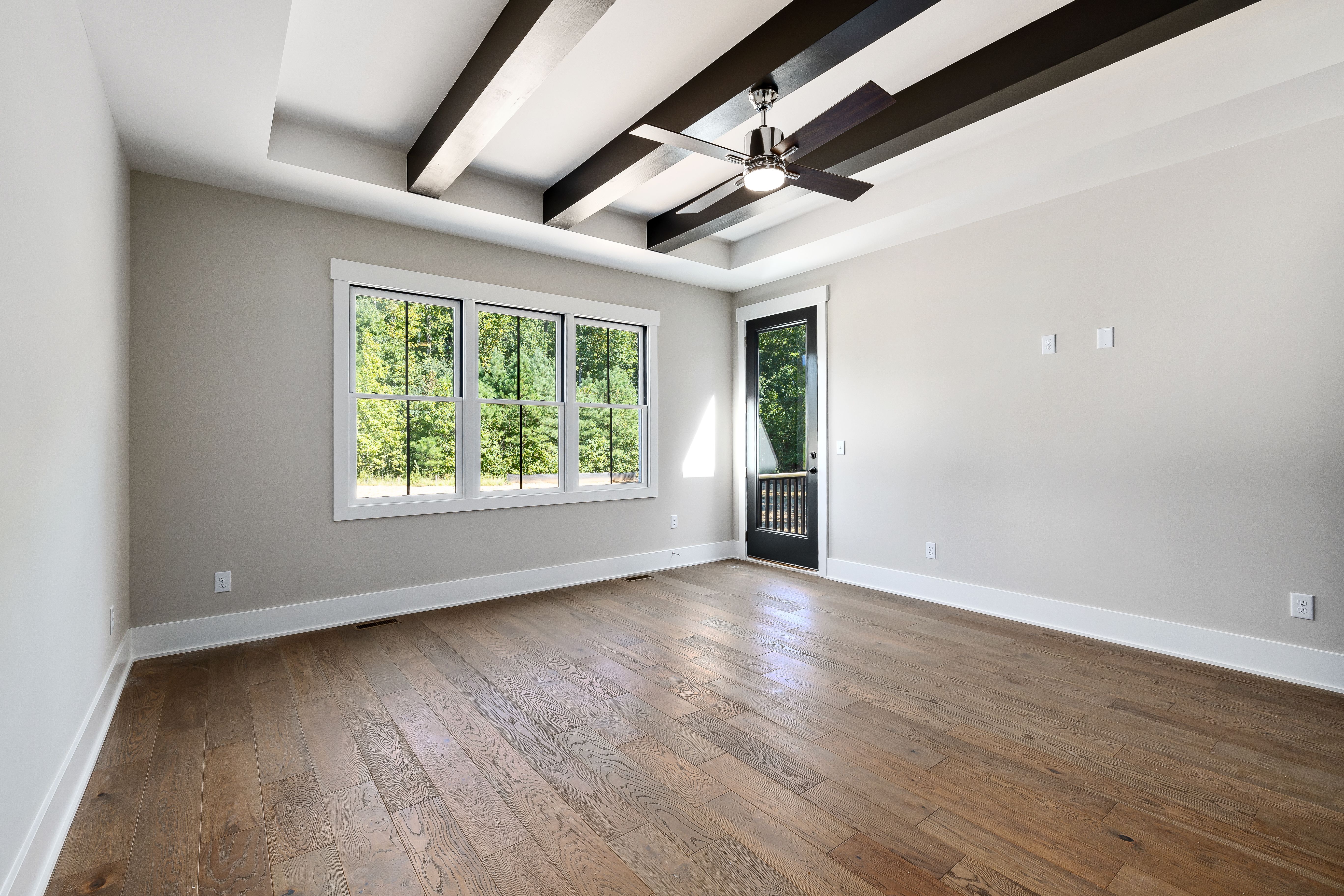 Photo of an Empty Room · Free Stock Photo