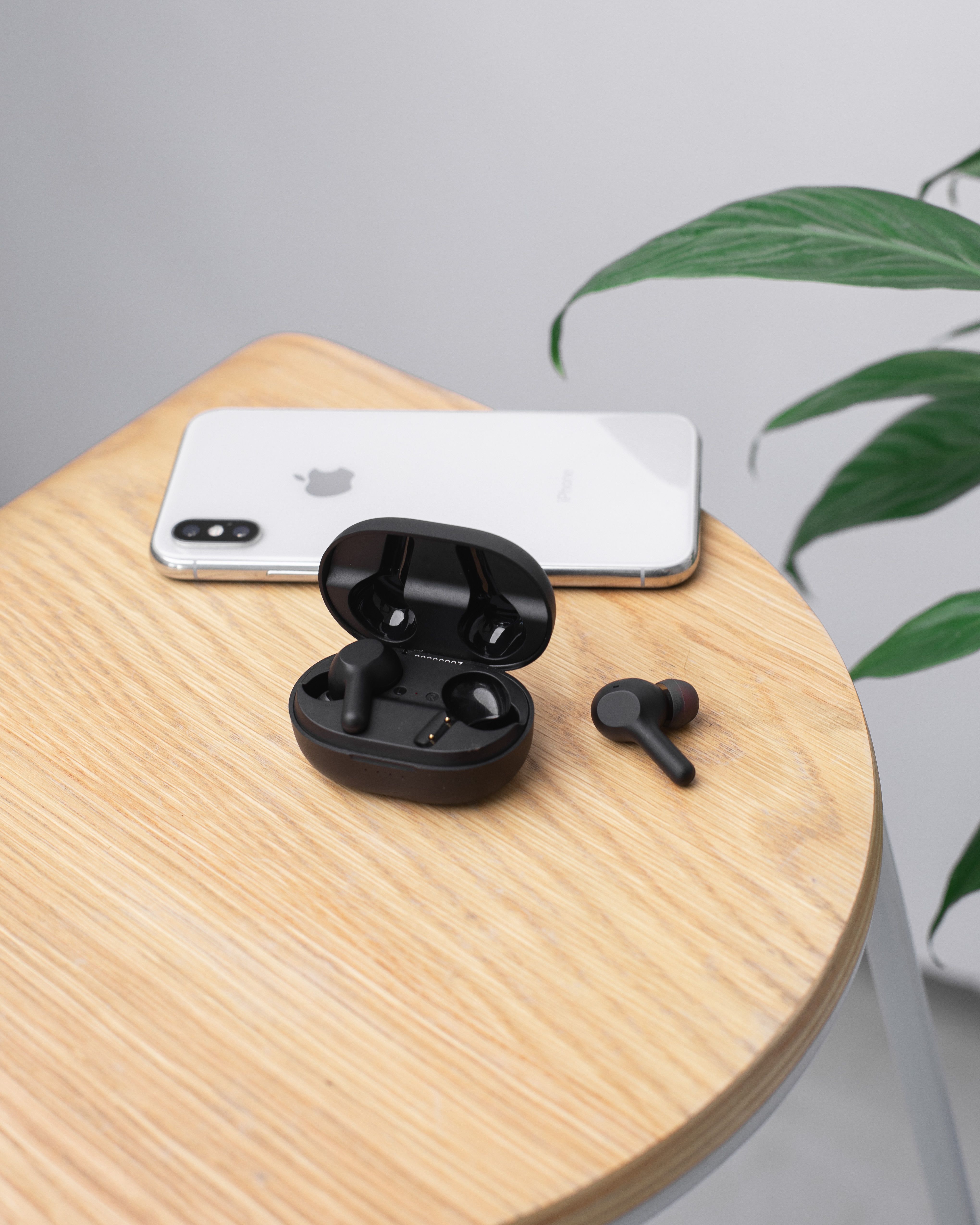 Close-Up Photograph of Iphones · Free Stock Photo
