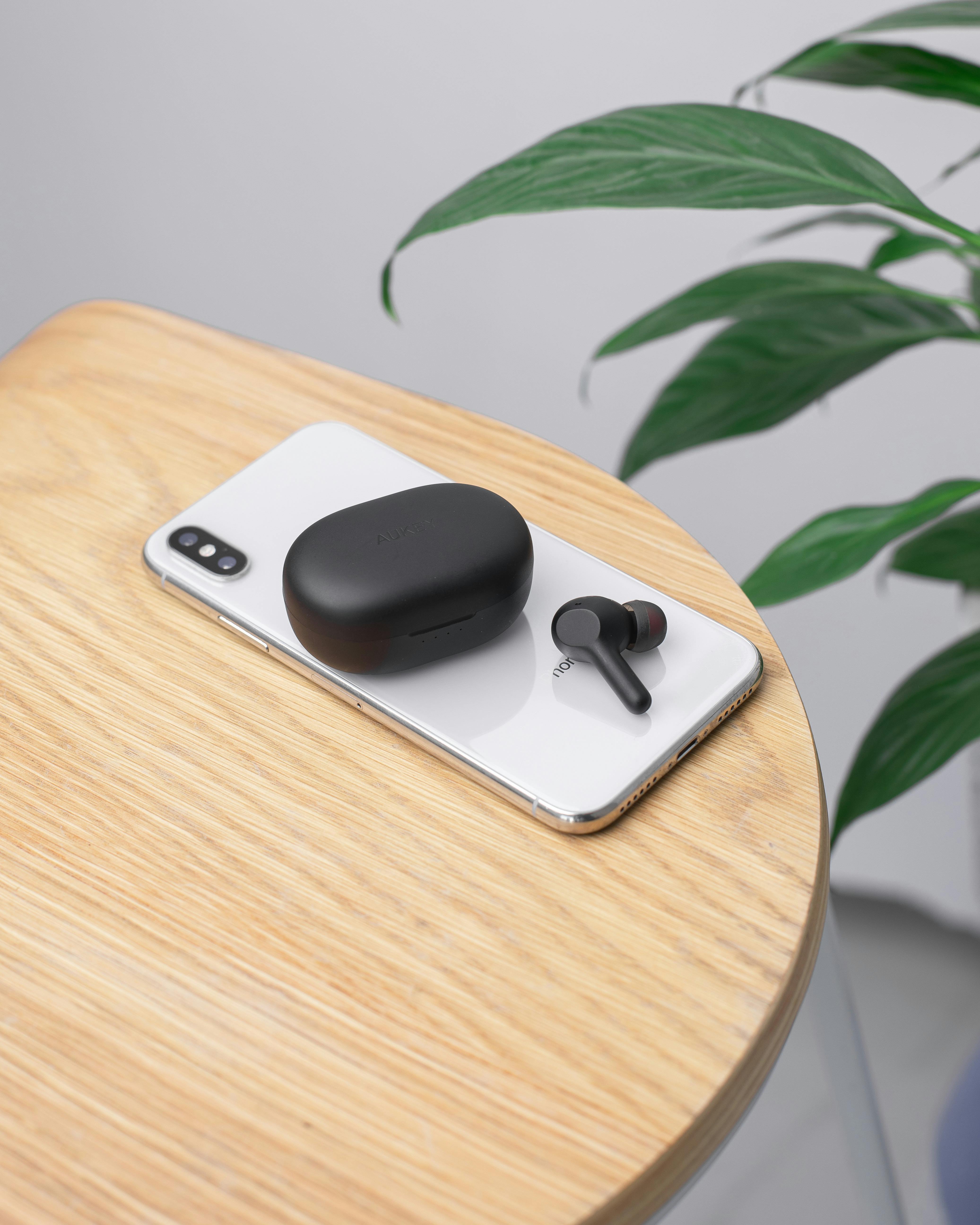 Phone Bluetooth Photos, Download The BEST Free Phone Bluetooth Stock ...