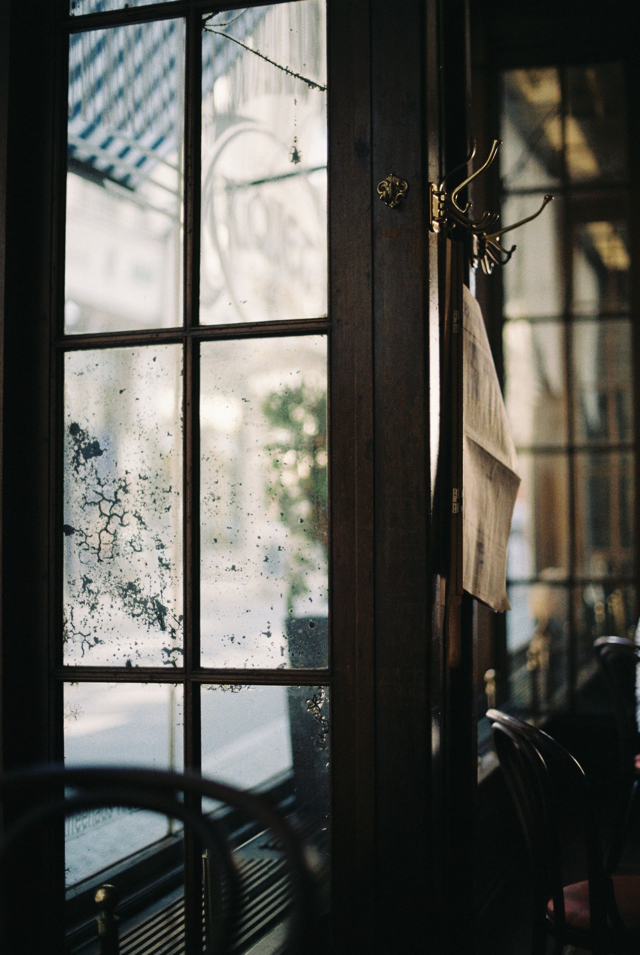Blurry Windows With Wooden Frames Photos, Download The BEST Free Blurry ...