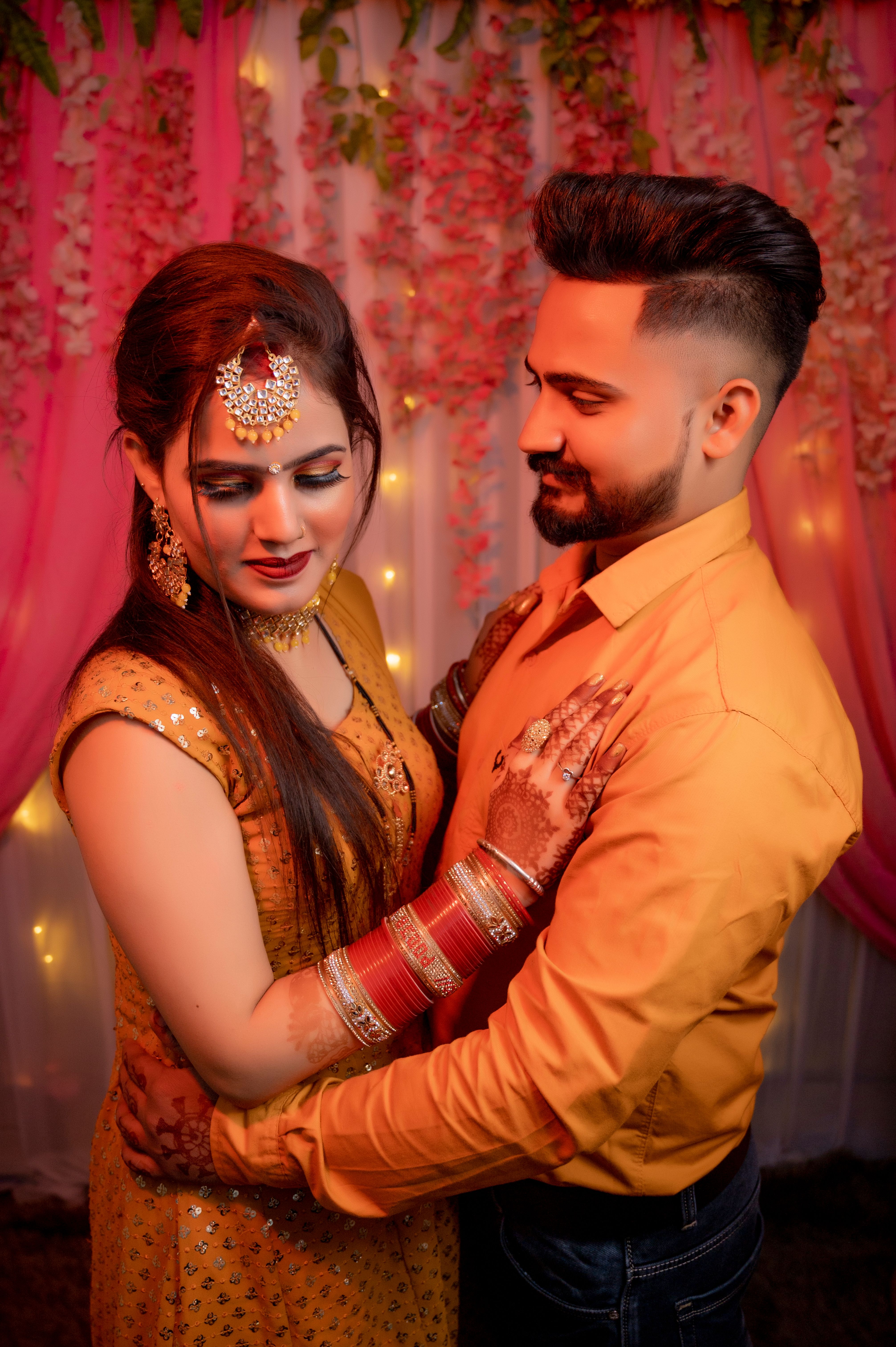 Traditional Indian Wedding Couple · Free Stock Photo