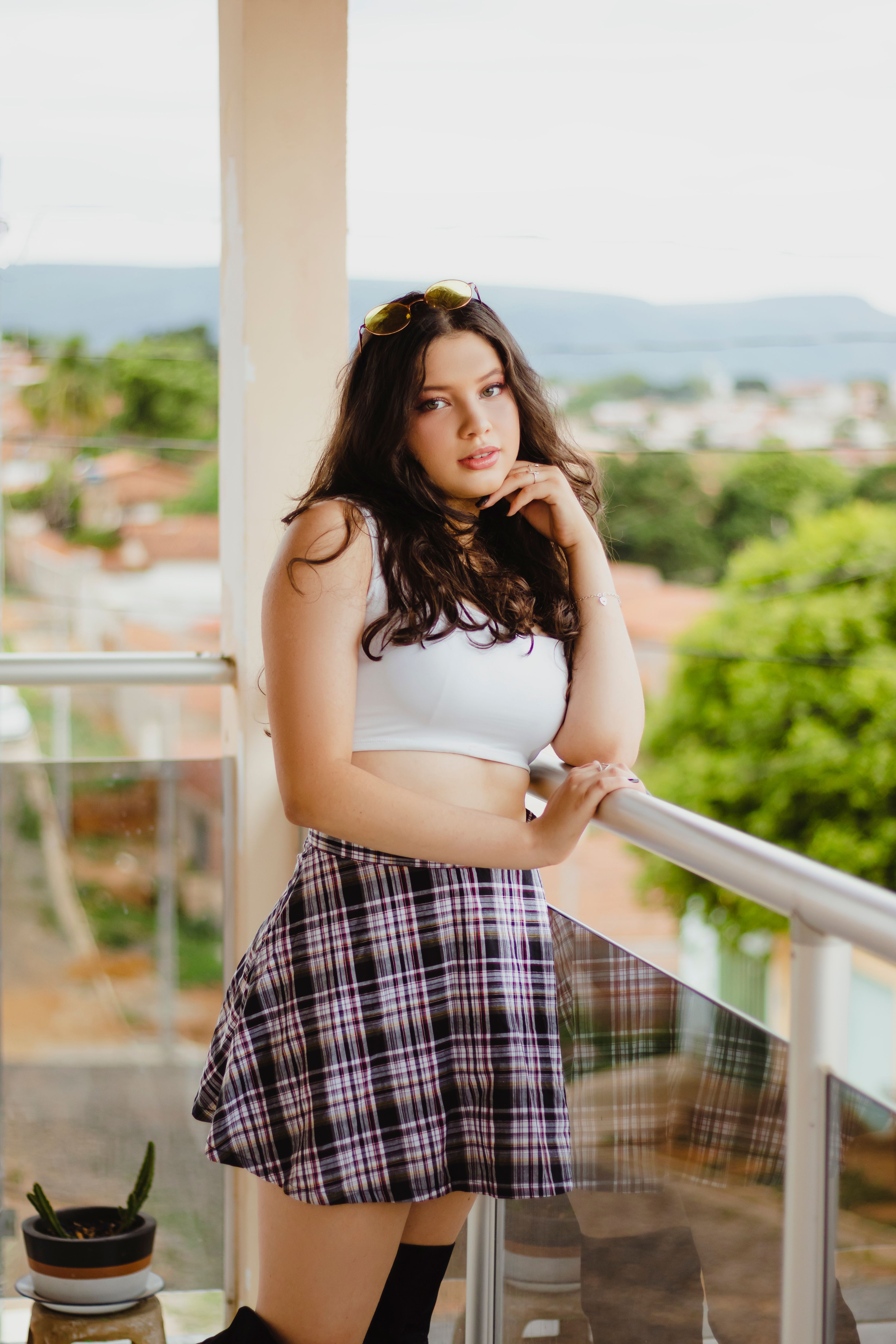 Girl On Knees Photos, Download The BEST Free Girl On Knees Stock Photos ...
