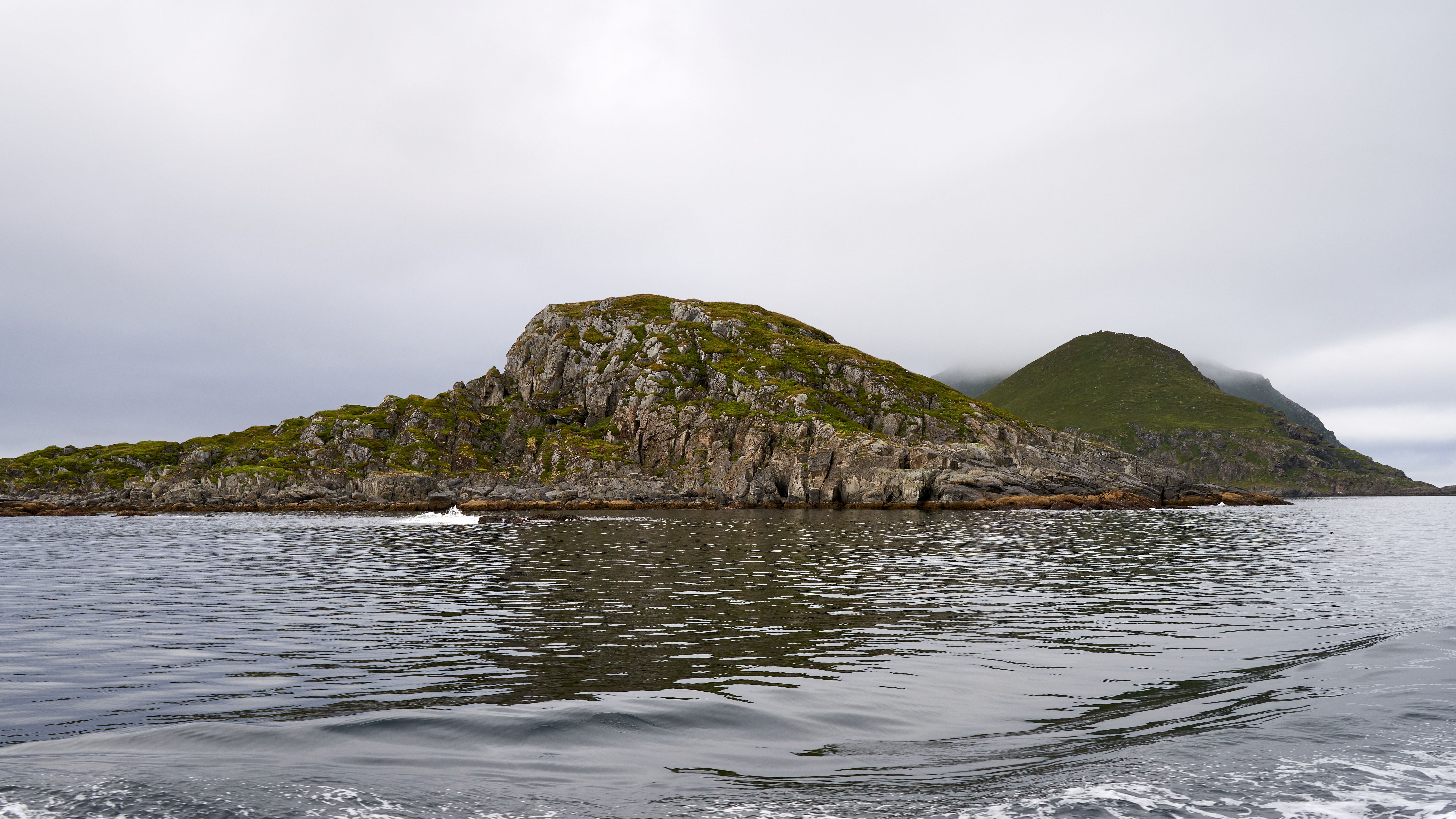 Group of Mountain Islands in the Sea · Free Stock Photo