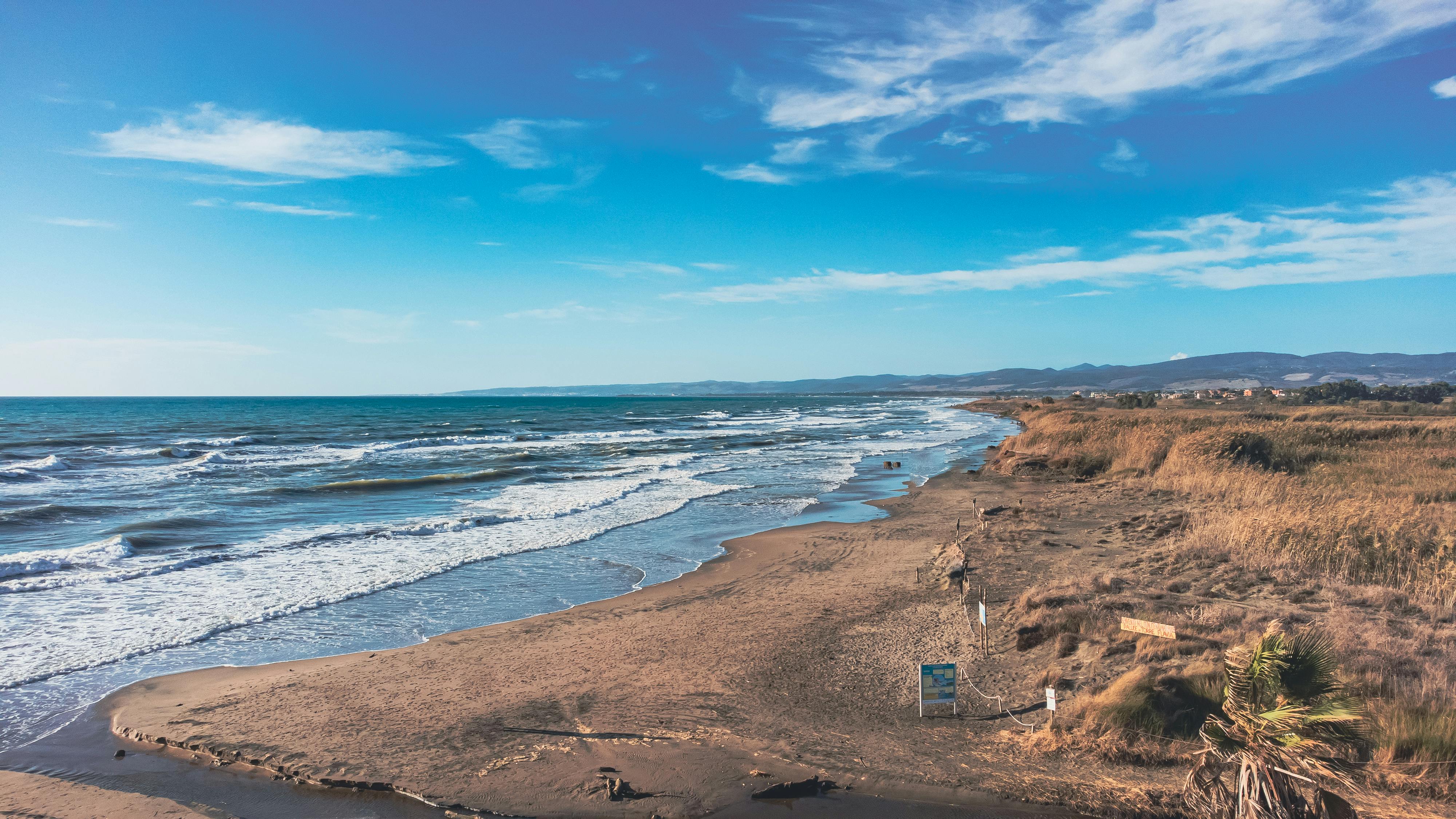Rock Formation at Beach · Free Stock Photo