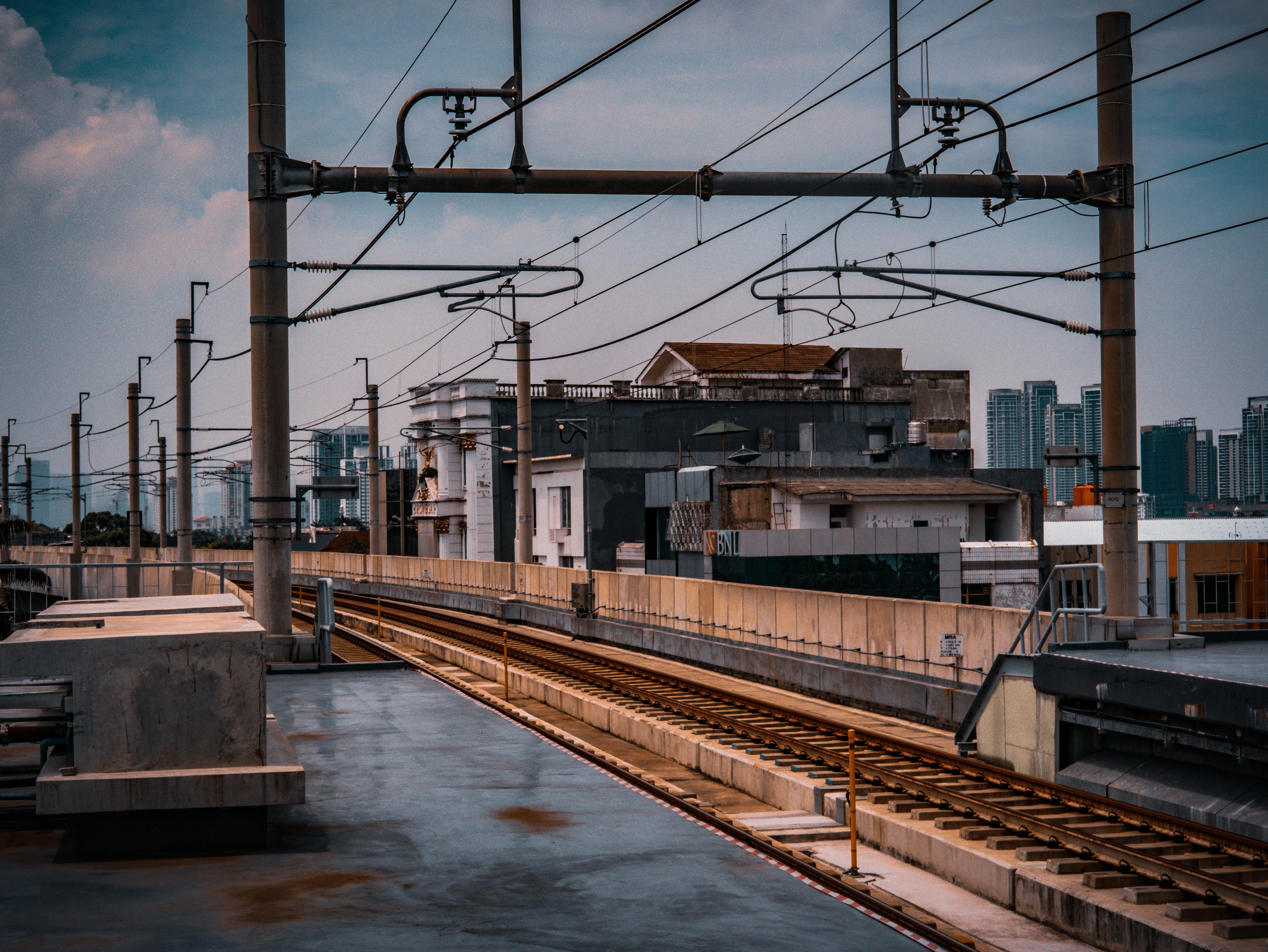 Empty Platform of Roma Trastevere Railway Station · Free Stock Photo