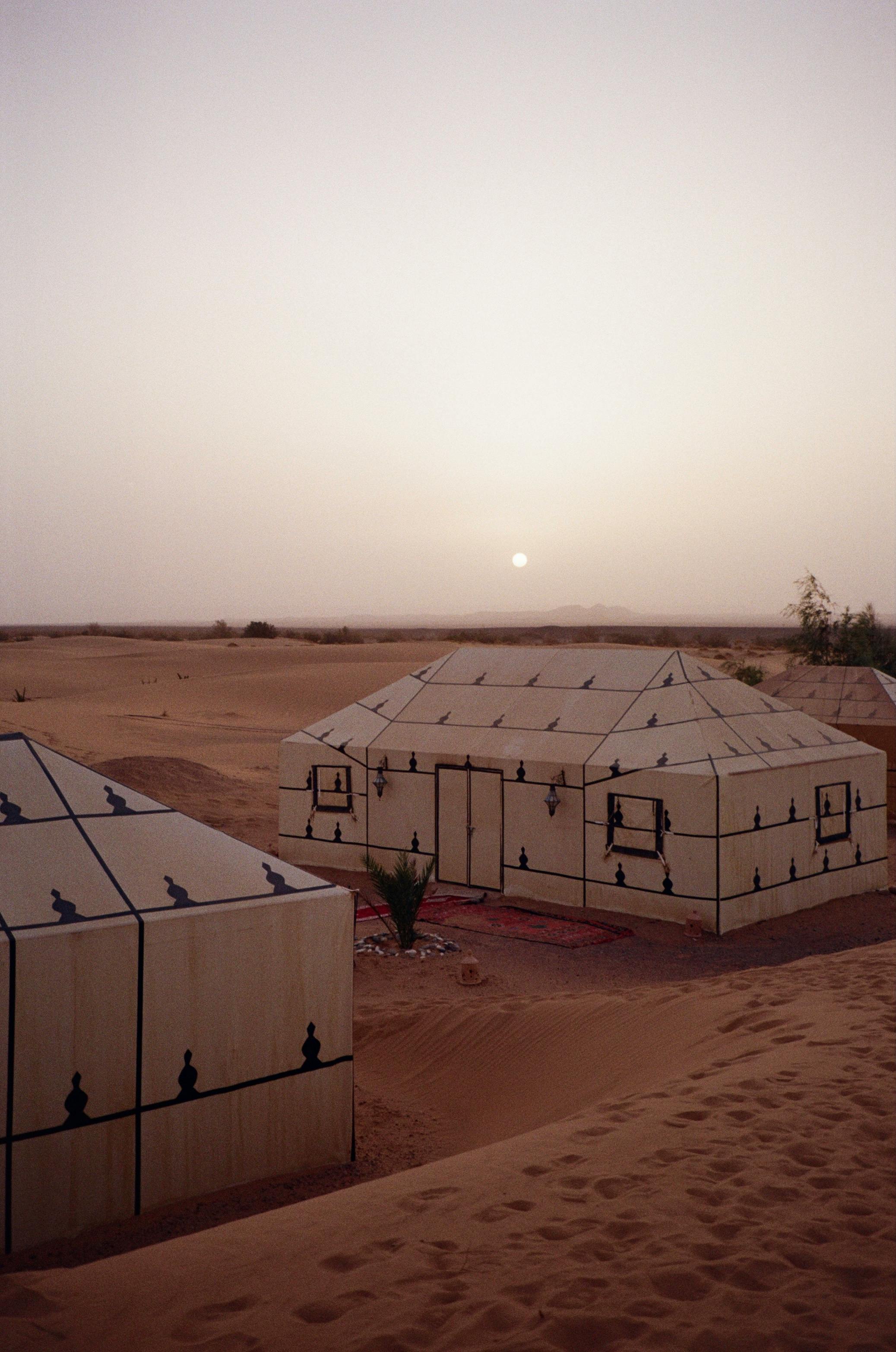 Saudi Arabian Desert Tents Photos, Download The BEST Free Saudi Arabian ...