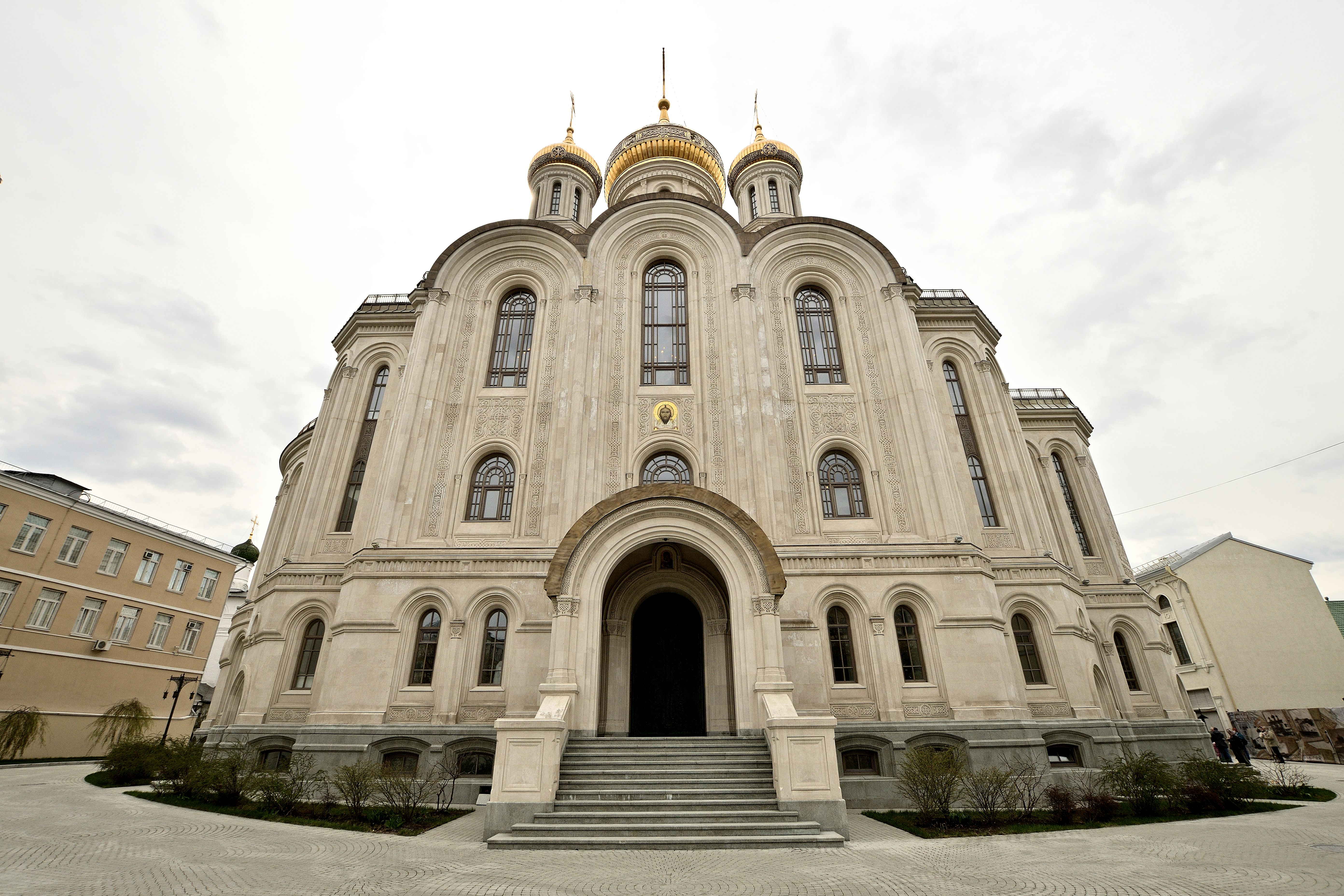 Sretensky Monastery in Low Angle Shot · Free Stock Photo
