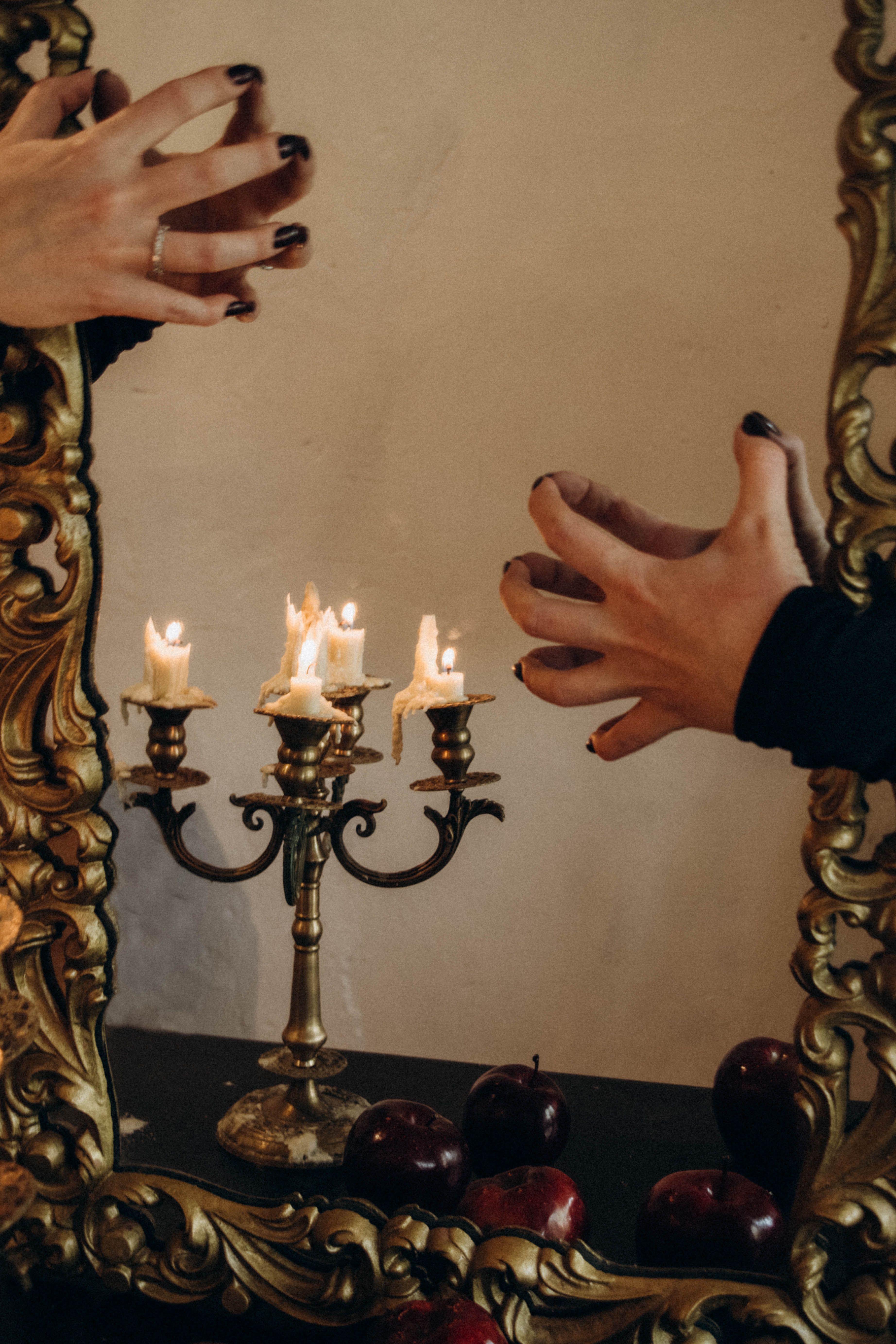 Hands on the Mirror · Free Stock Photo