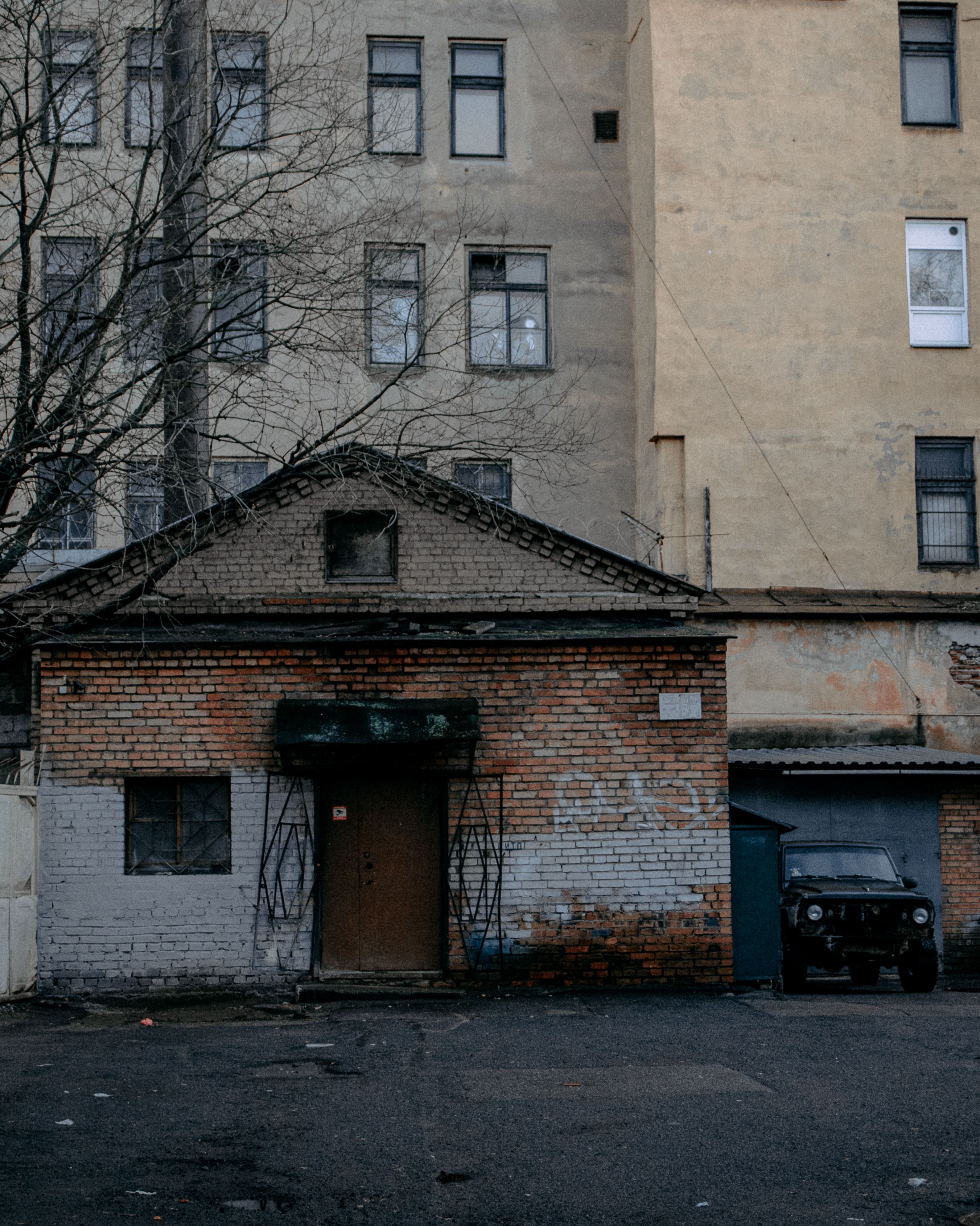 Buildings in Town · Free Stock Photo