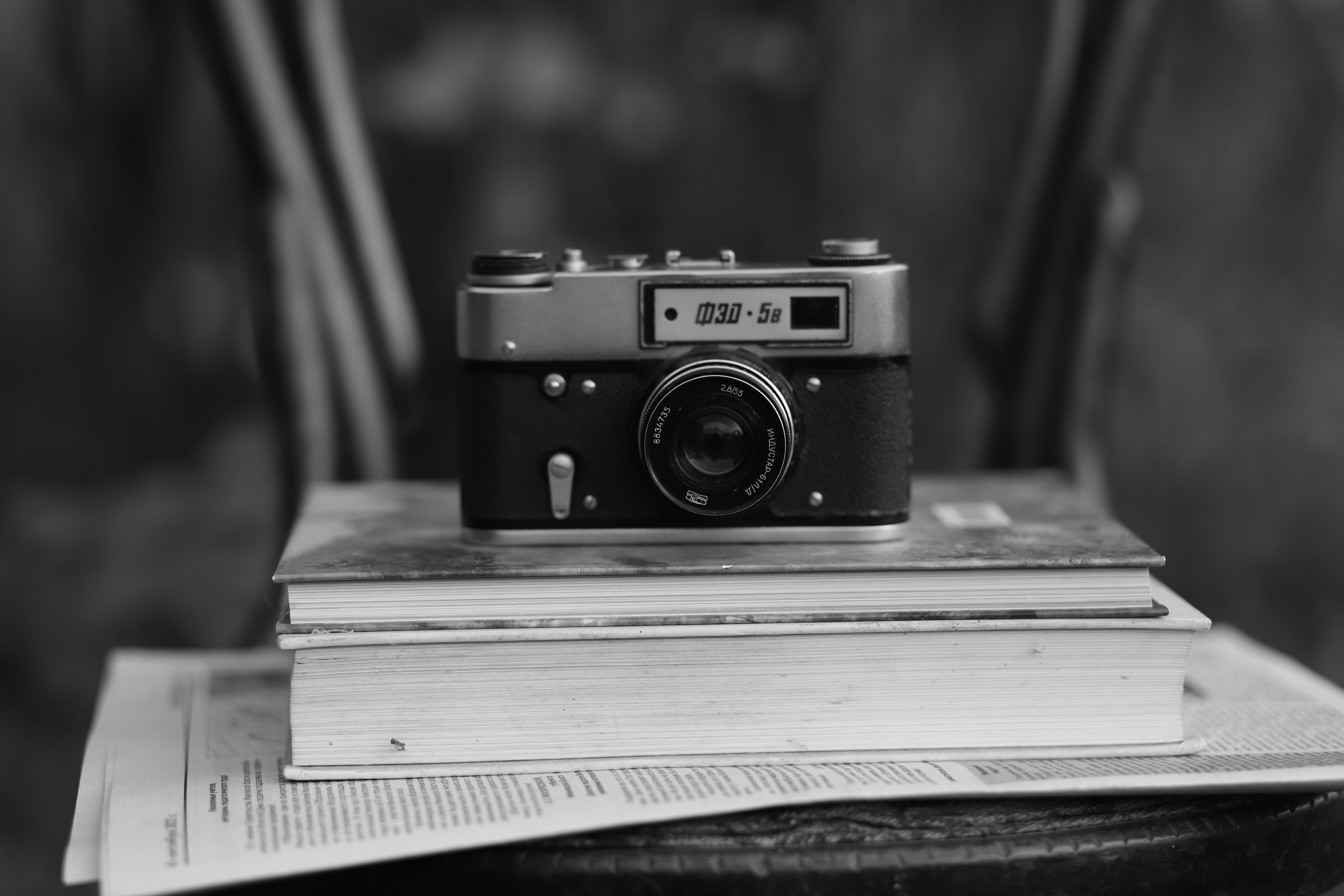 Grayscale Photo of a Film Camera · Free Stock Photo