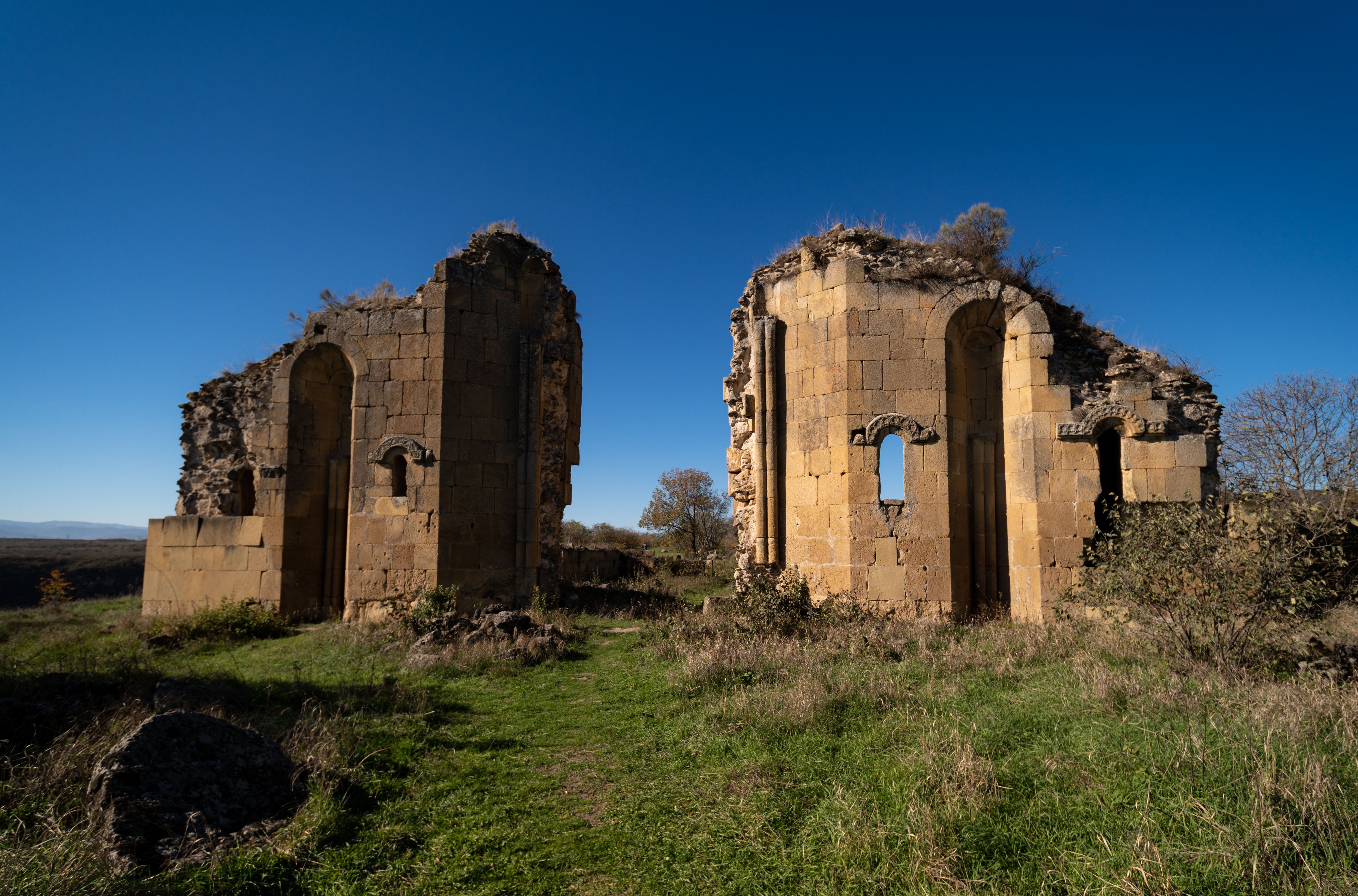 Ruins of Church · Free Stock Photo