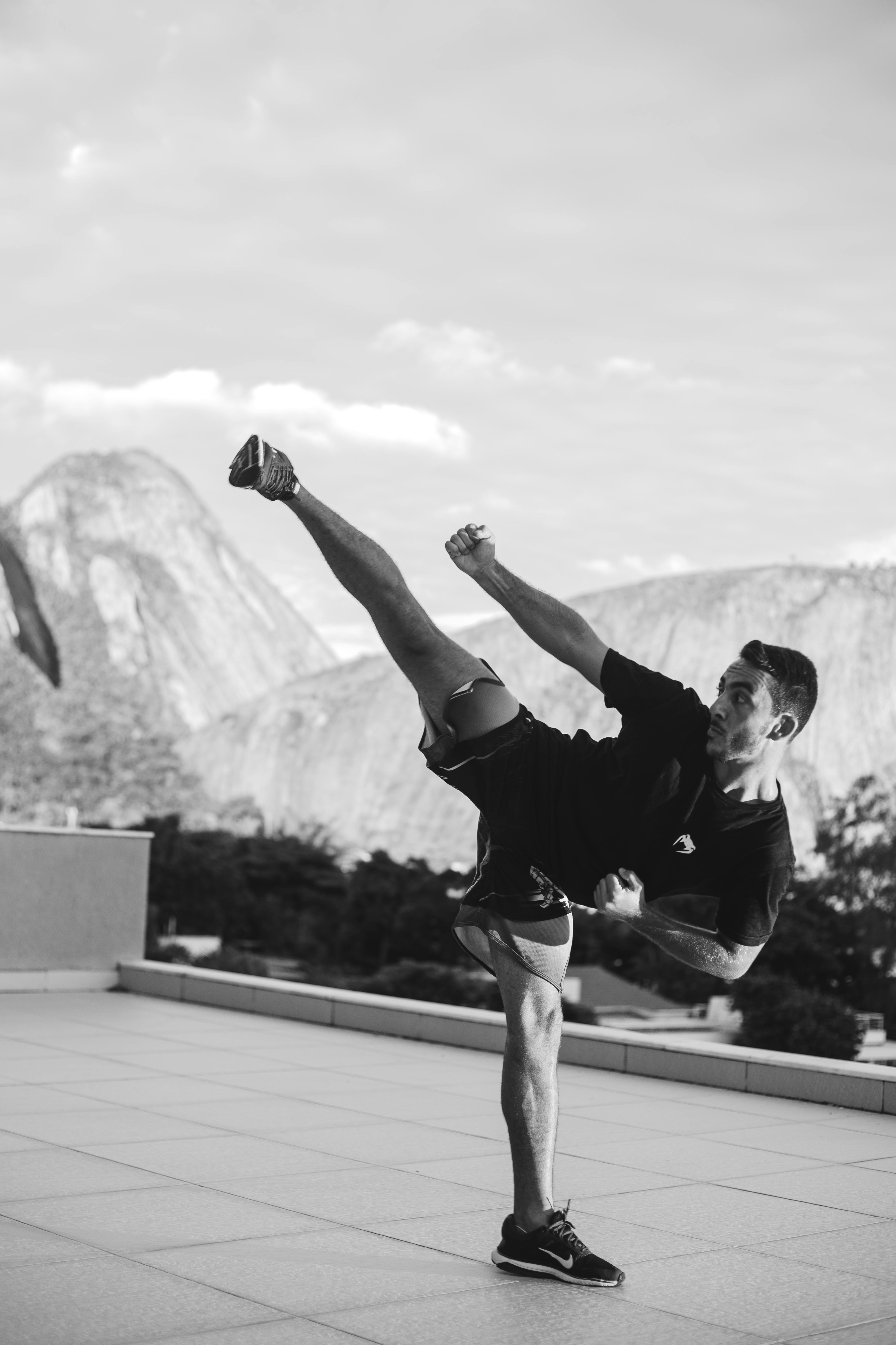 Man Doing a High Kick · Free Stock Photo