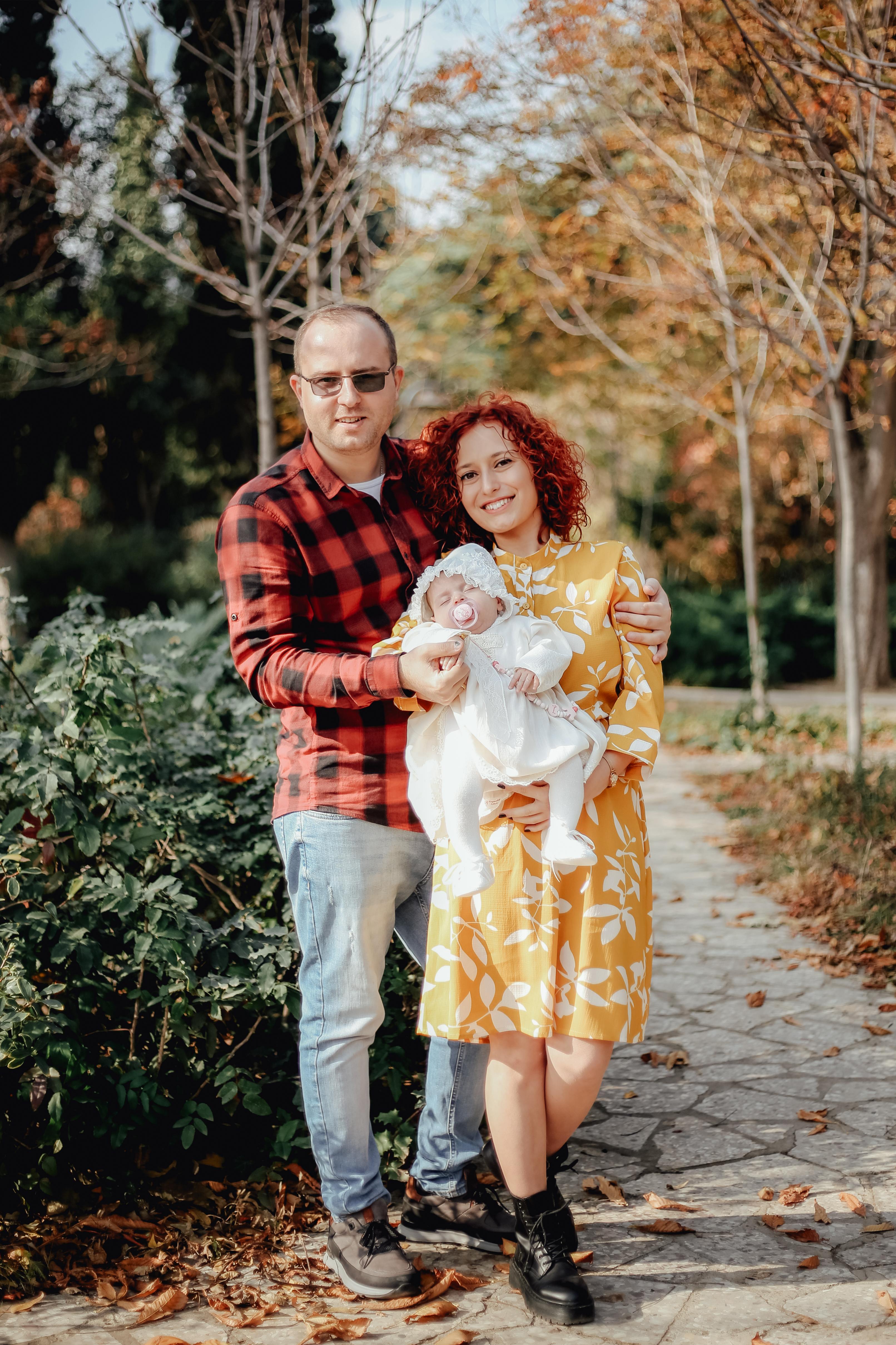 Sweet Couple with their Child · Free Stock Photo