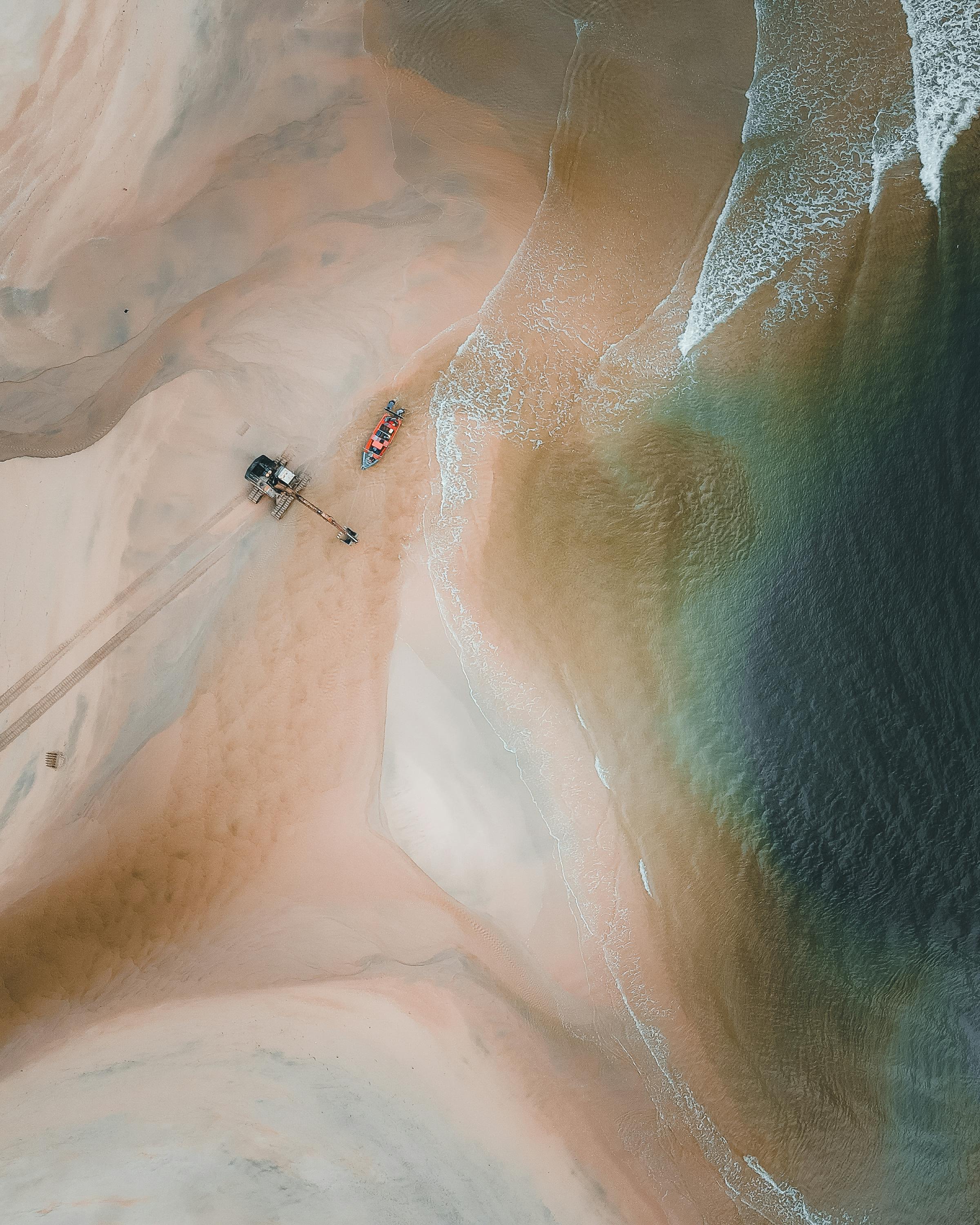 Boat Track Photos, Download The BEST Free Boat Track Stock Photos & HD ...