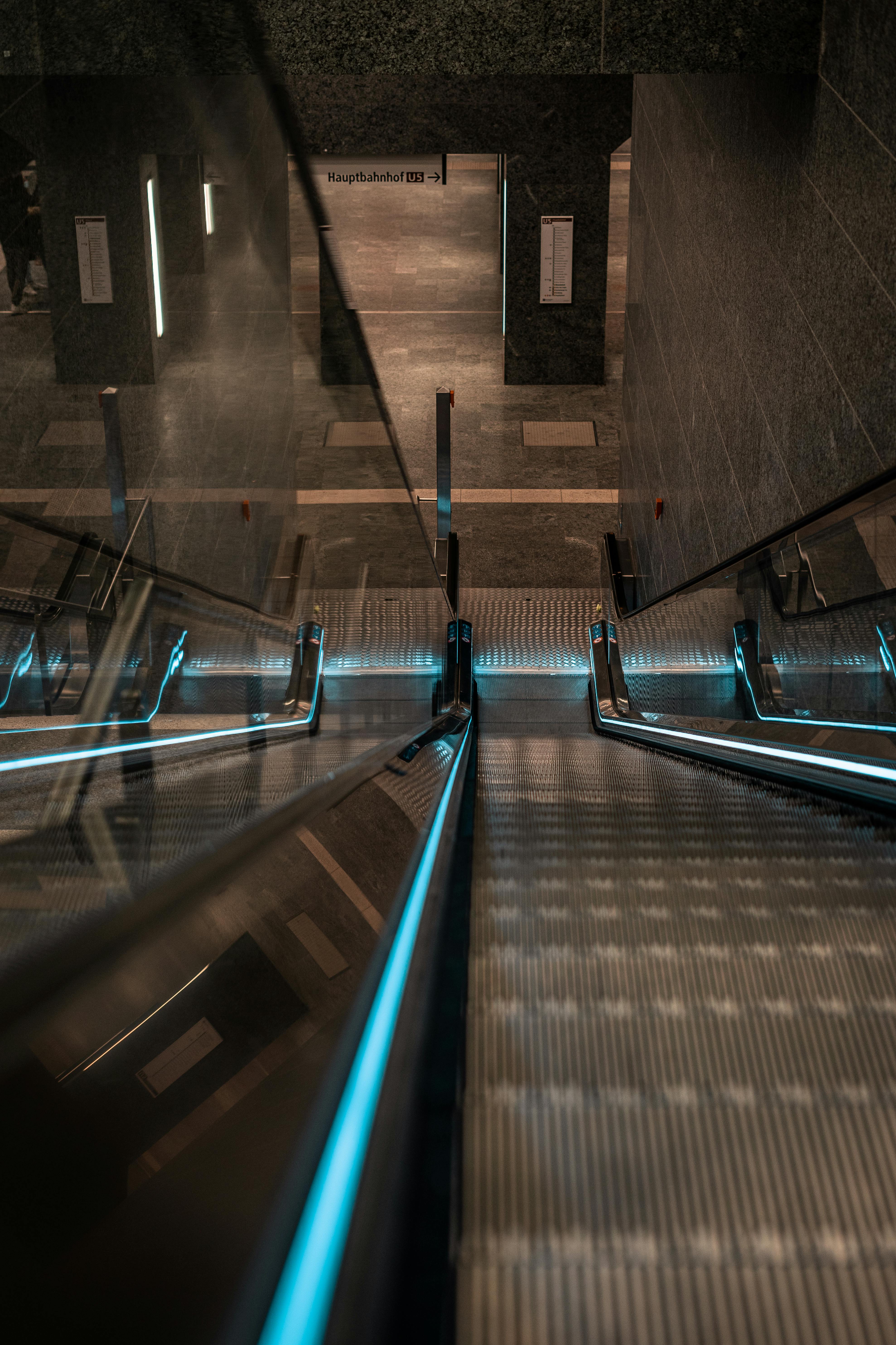 Escalator Photograph · Free Stock Photo