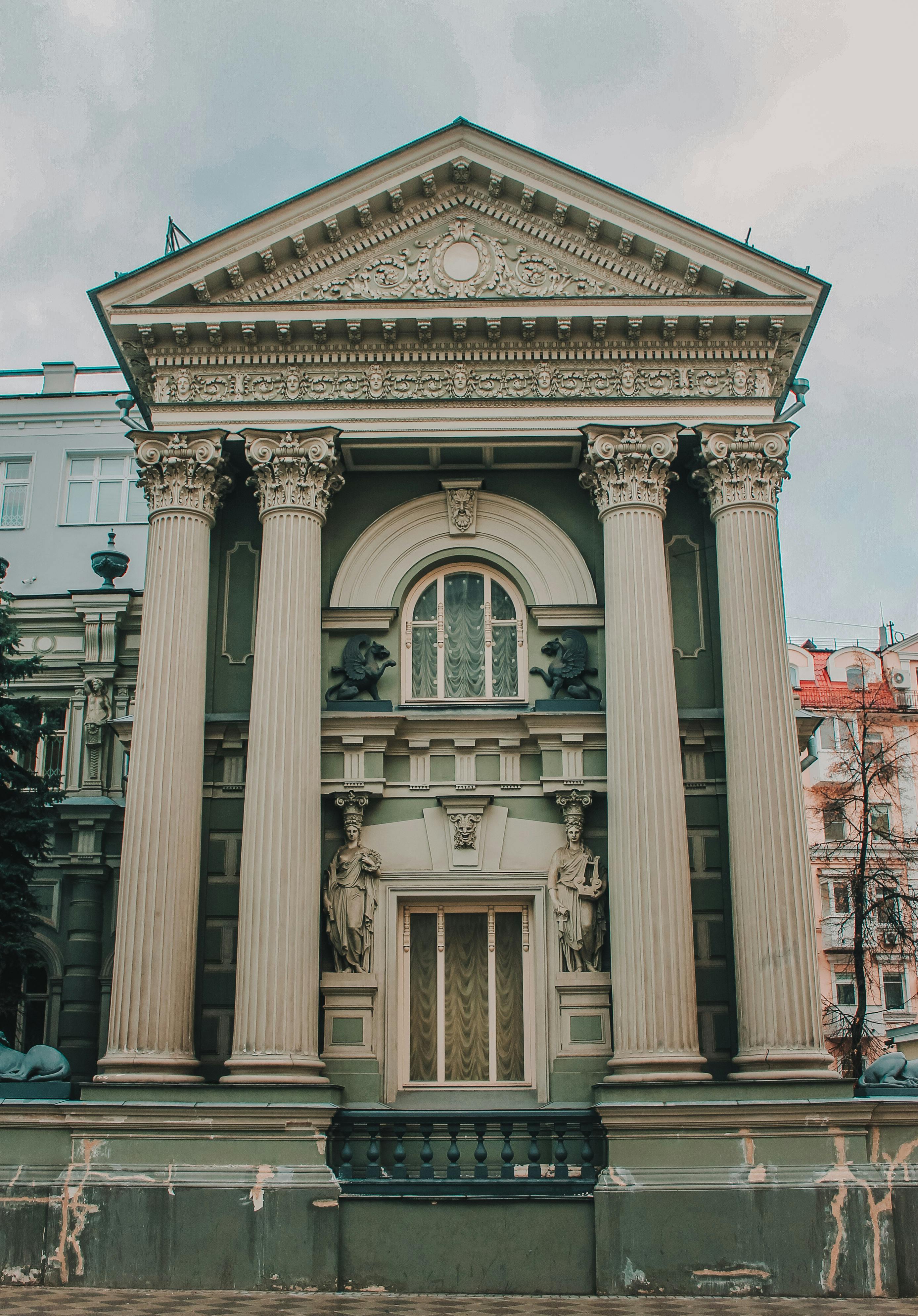 Colorful Columns · Free Stock Photo