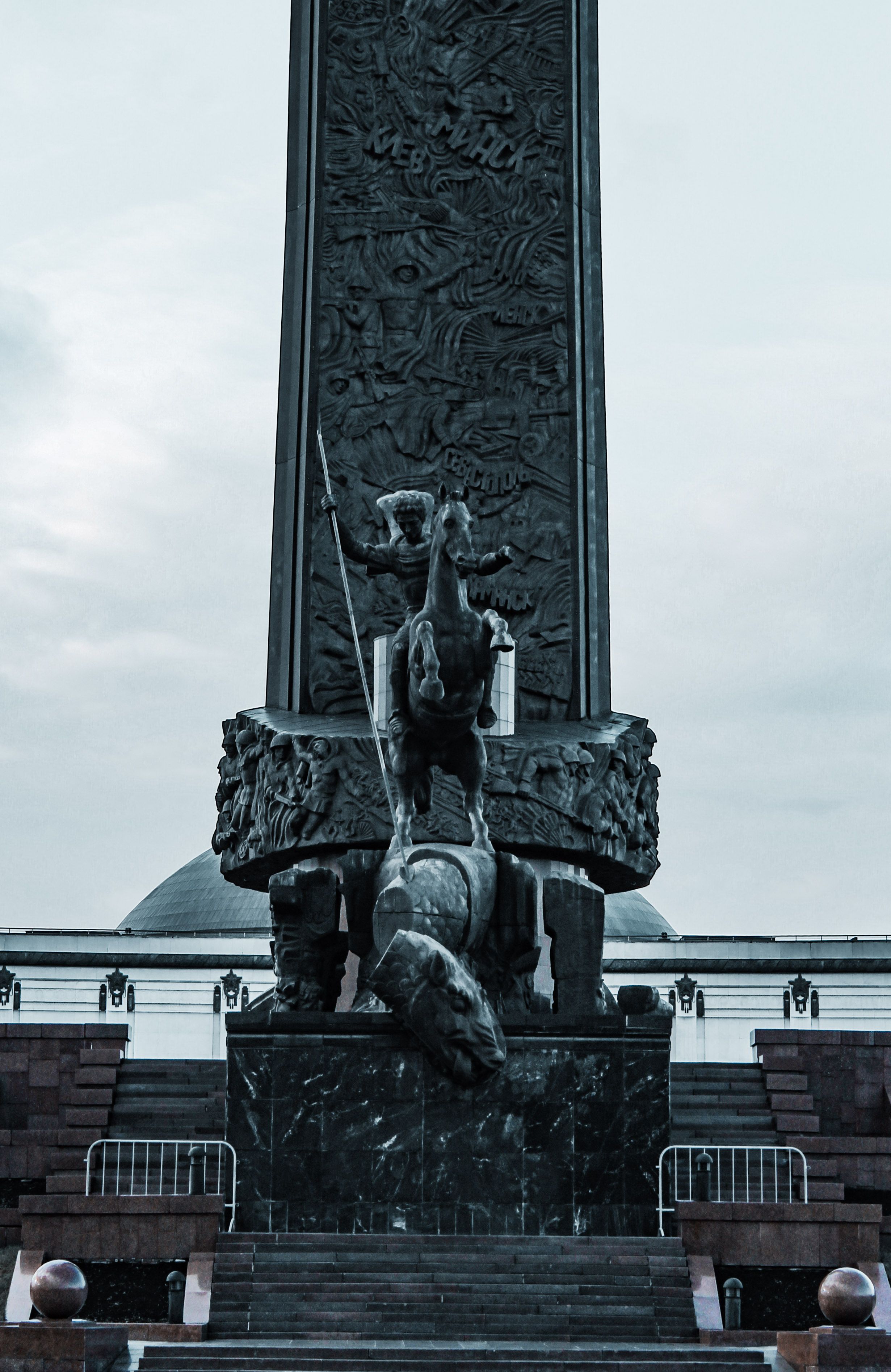 A Gray Concrete Statue · Free Stock Photo