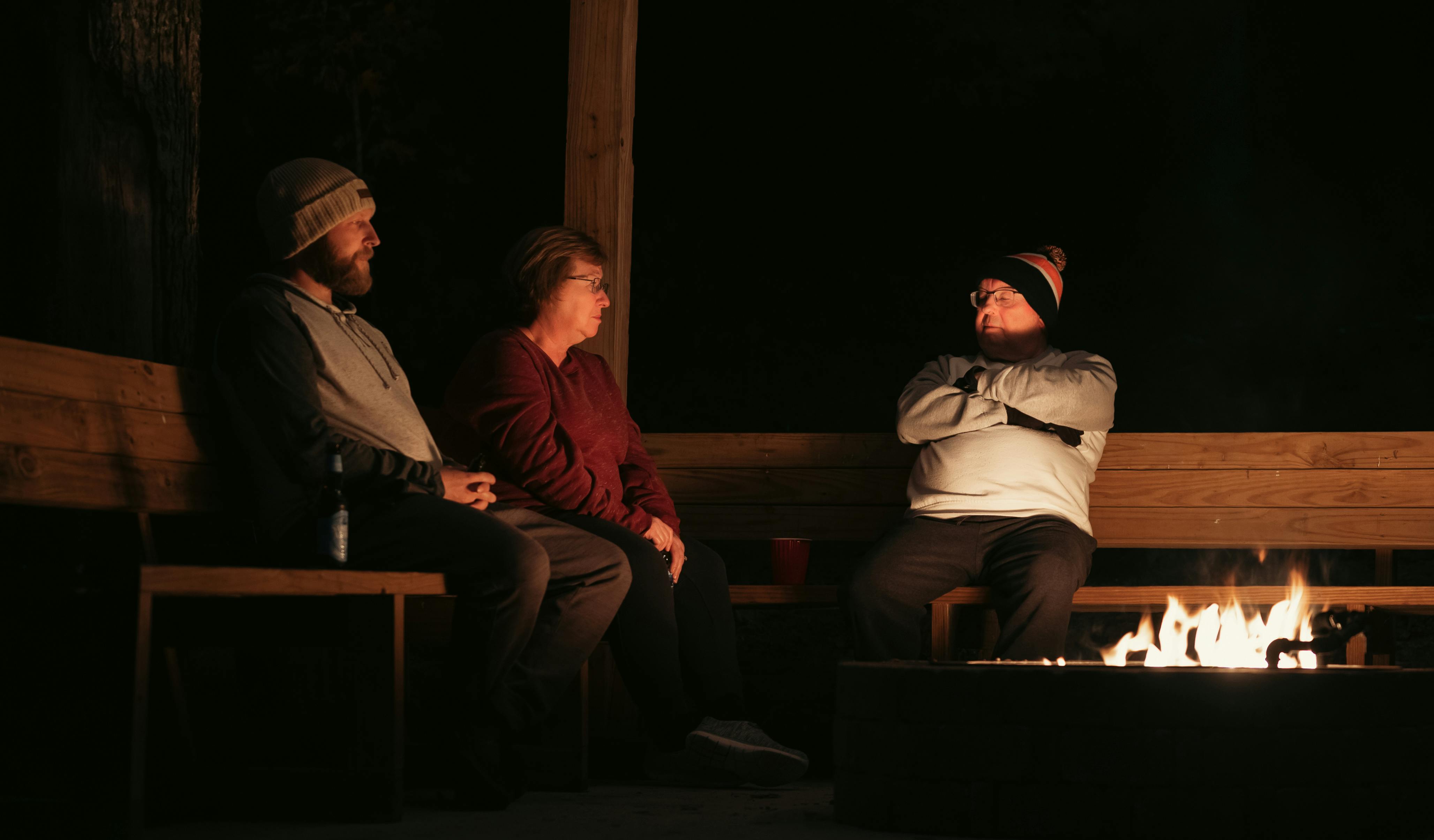 People Outside the Fence · Free Stock Photo