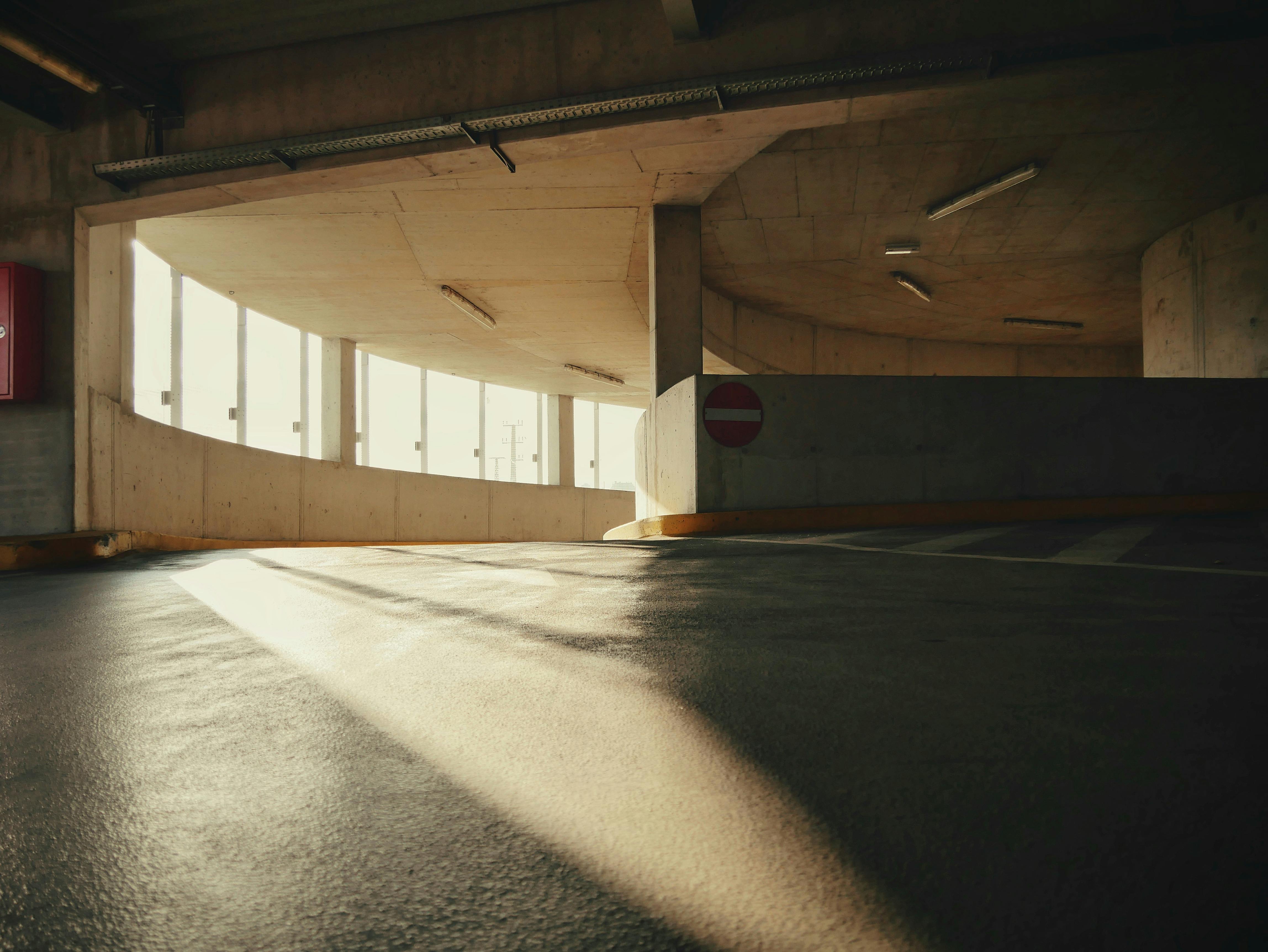 Ramp in a Parking Deck · Free Stock Photo