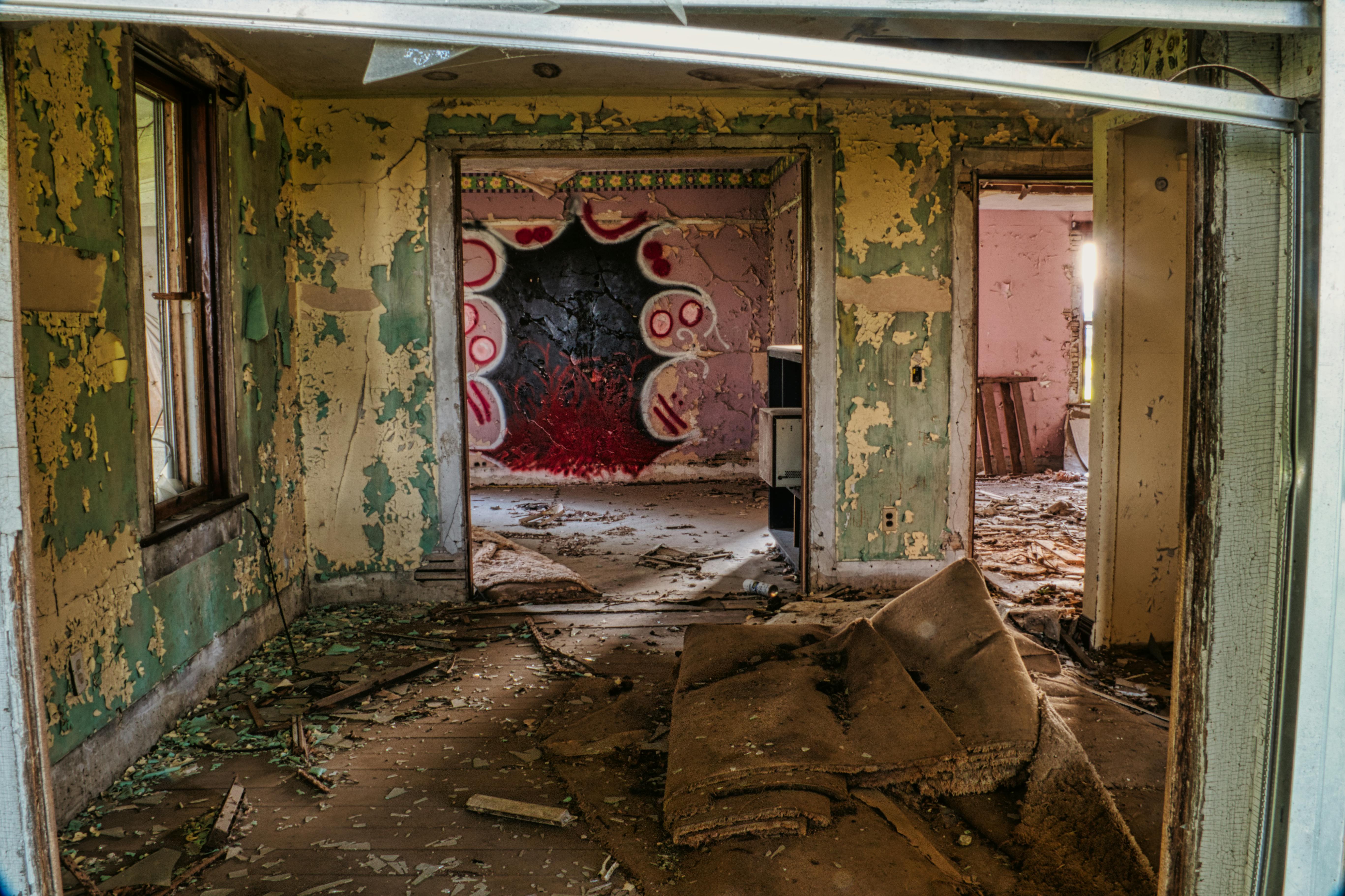 Empty Damaged Room With Mattress · Free Stock Photo