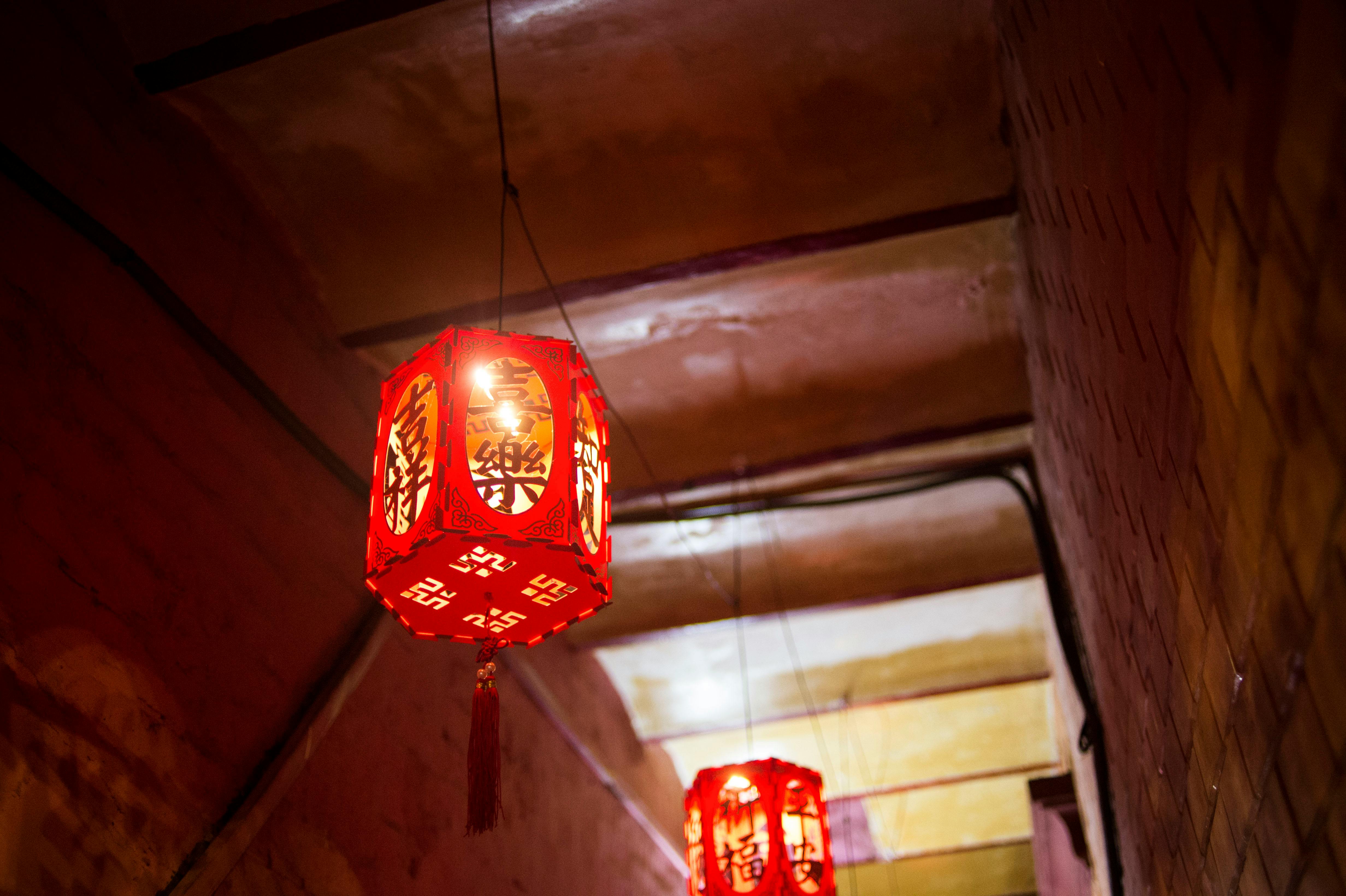 Photo of Hanging Chinese Lamps · Free Stock Photo