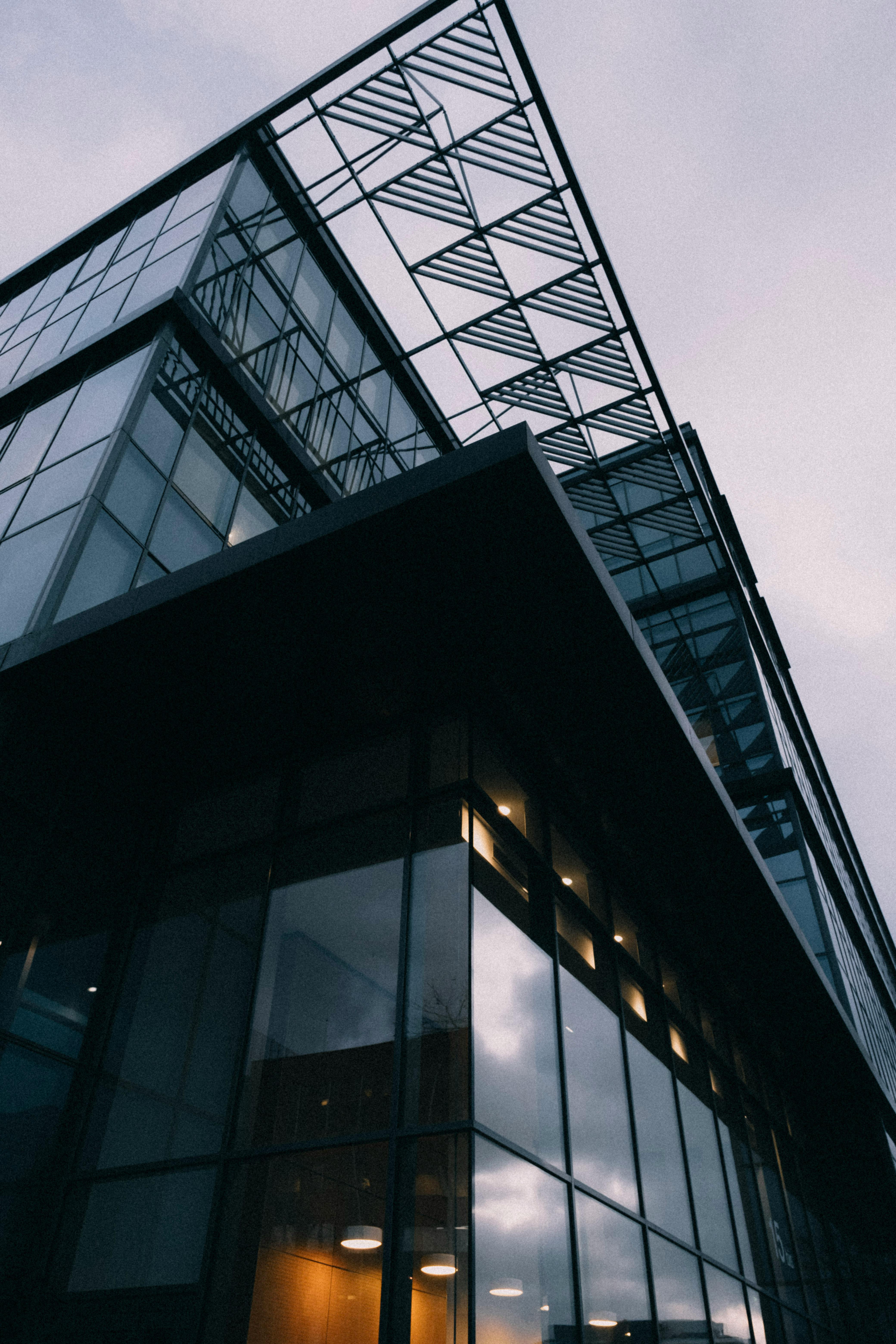 Black Glass Building · Free Stock Photo