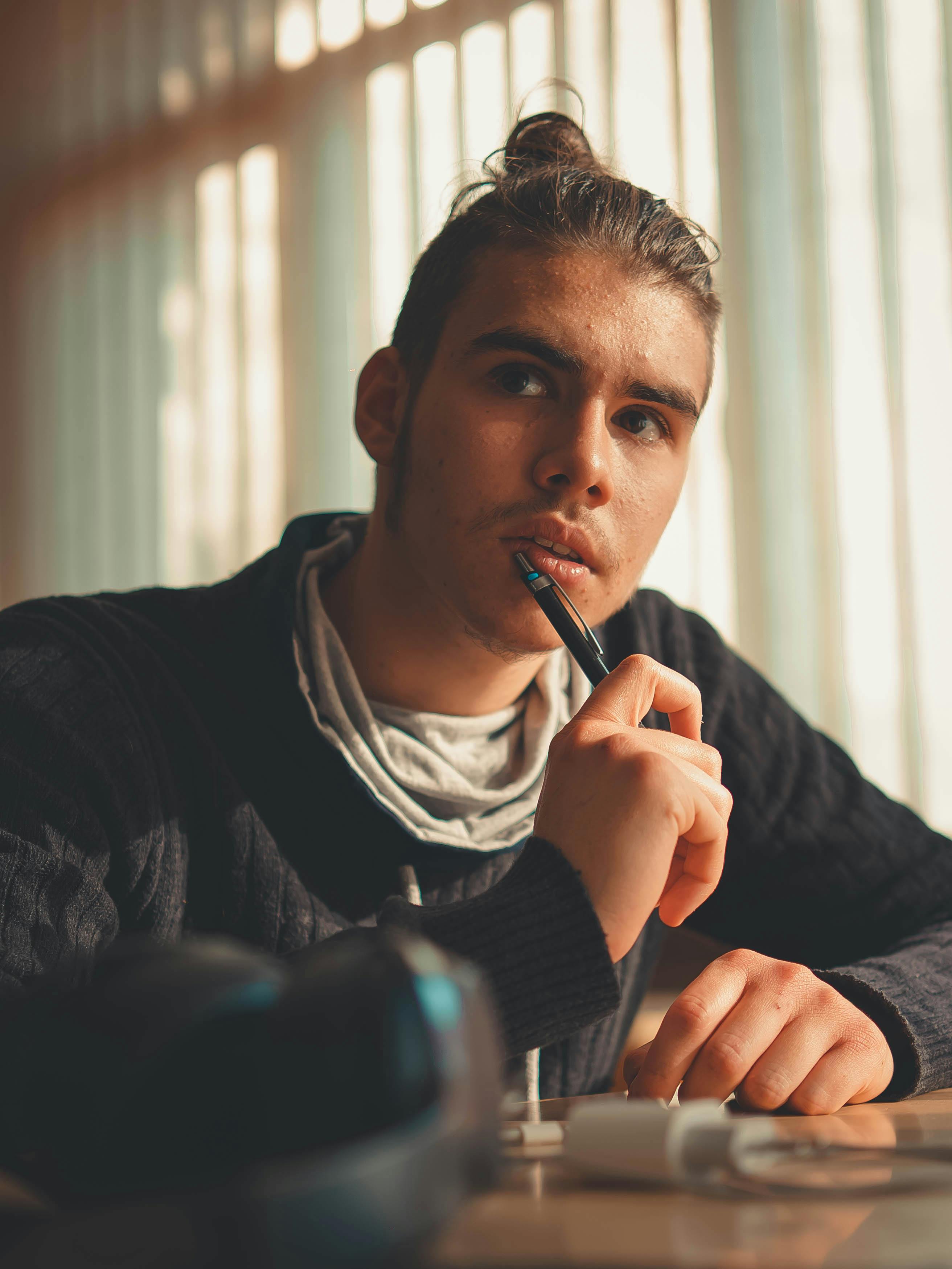 Vertical Pen Photos, Download The BEST Free Vertical Pen Stock Photos ...