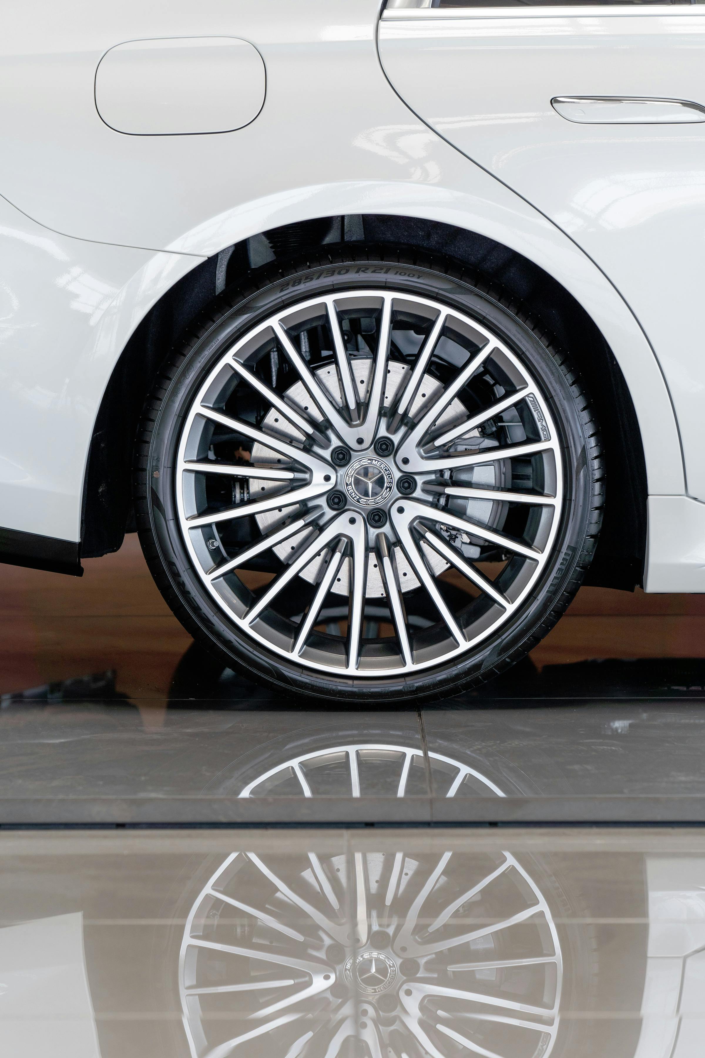 A Silver Racing Car with Black Rim · Free Stock Photo