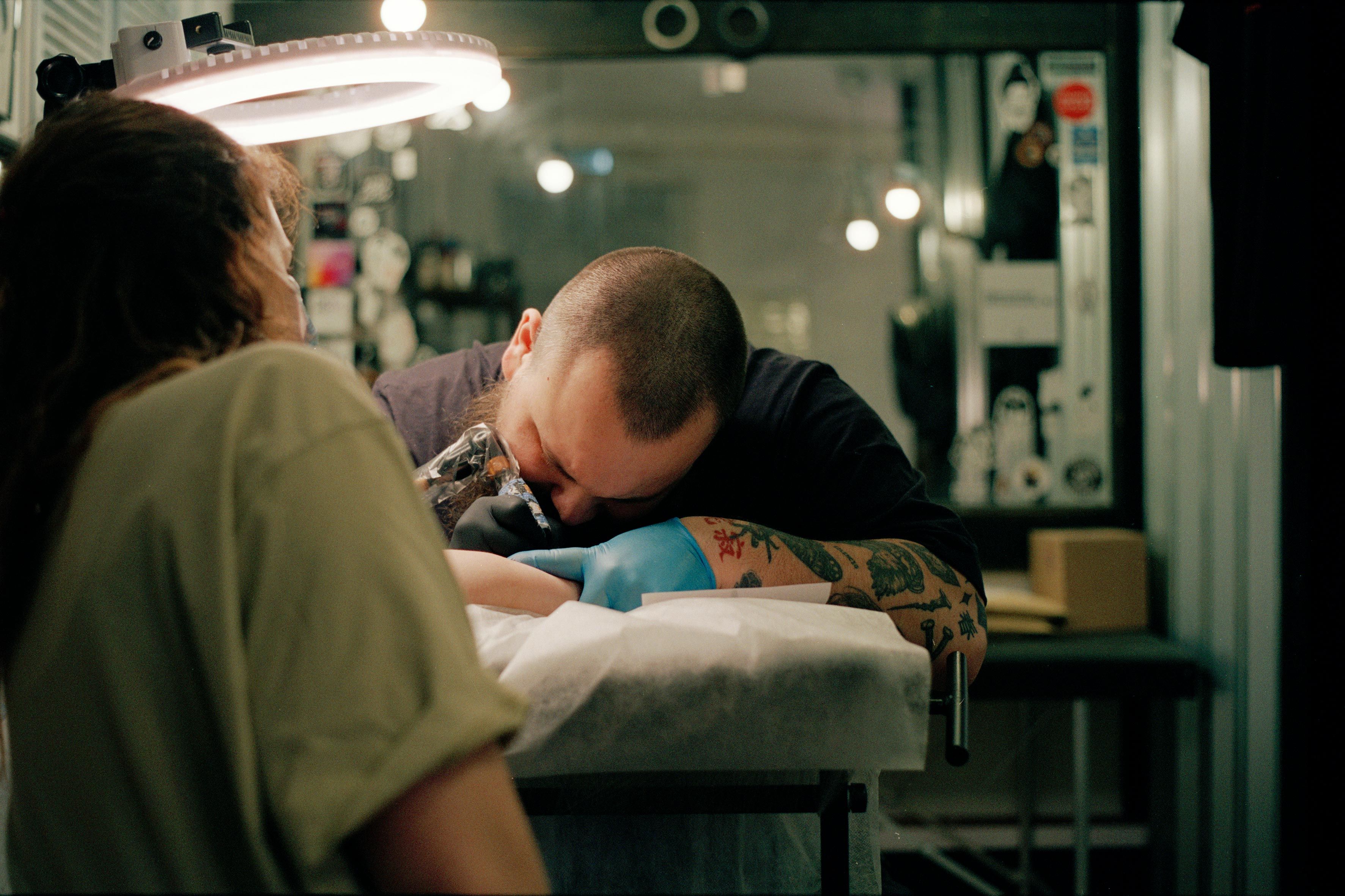 Tatto Studio Photos, Download The BEST Free Tatto Studio Stock Photos ...