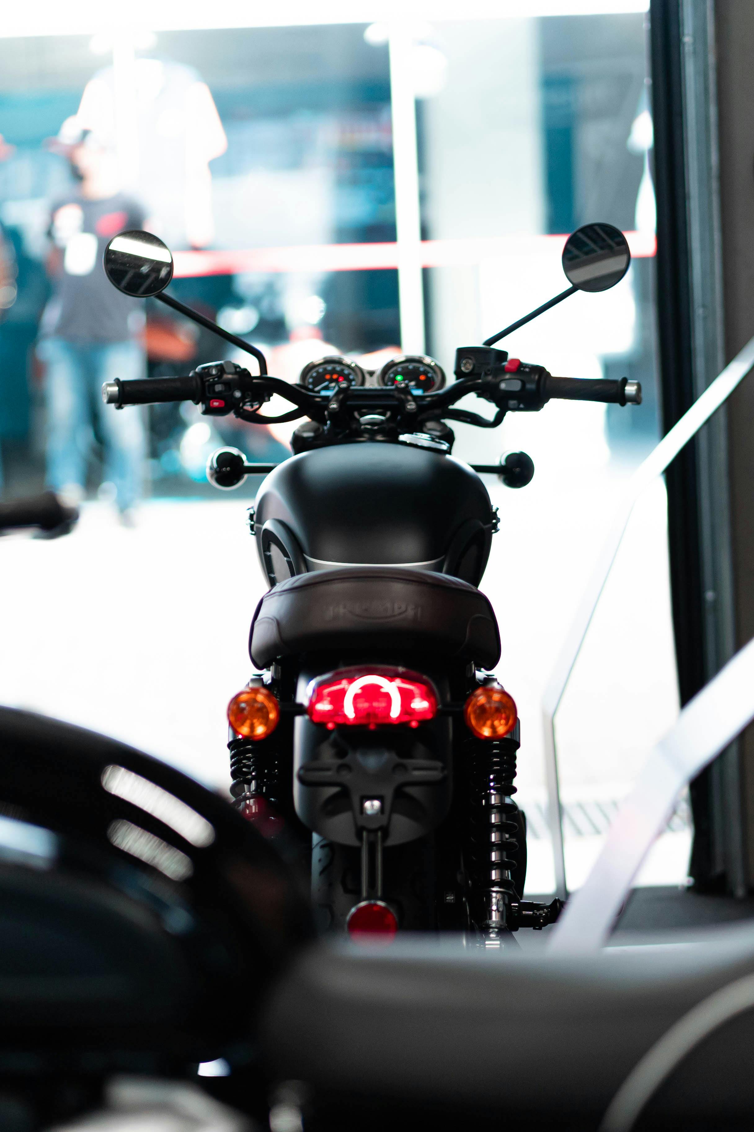 Close-Up Shot of a Motorcycle · Free Stock Photo