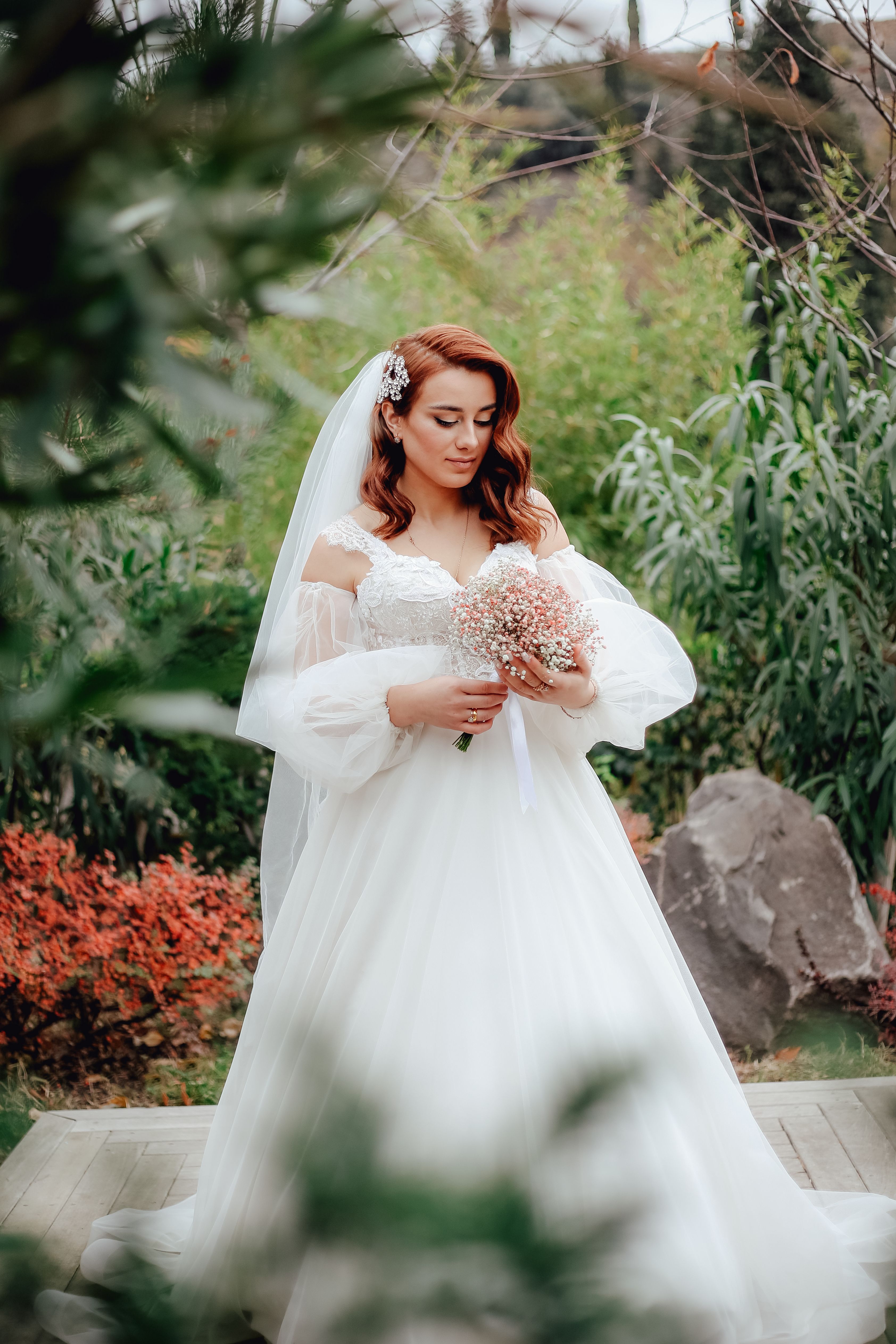 A Woman Doing Make-up for the Bride · Free Stock Photo