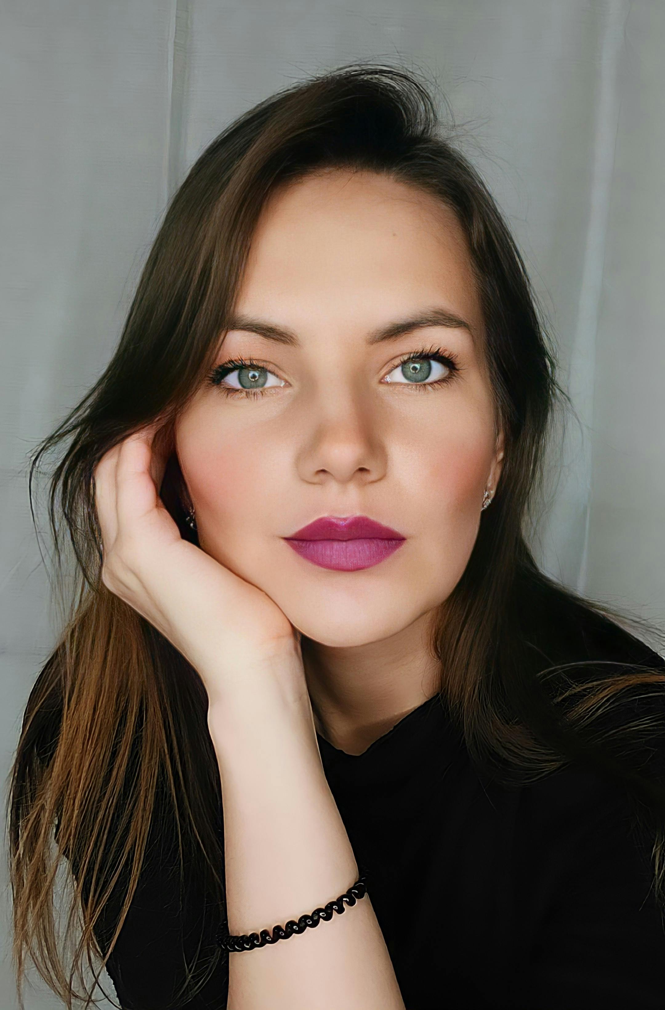 A Person with Blood Stain on Her Chin · Free Stock Photo