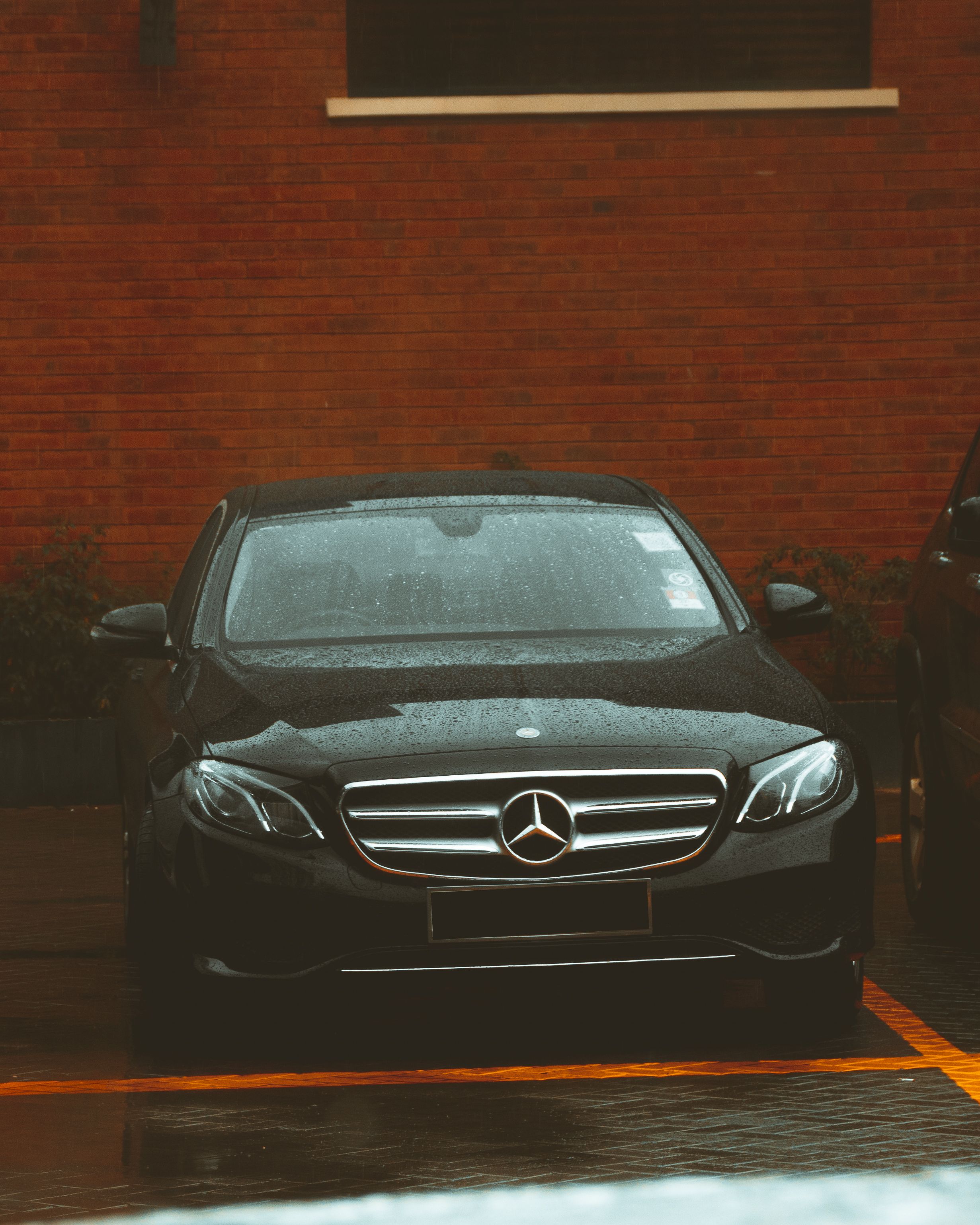 White Mercedes Benz Cars · Free Stock Photo