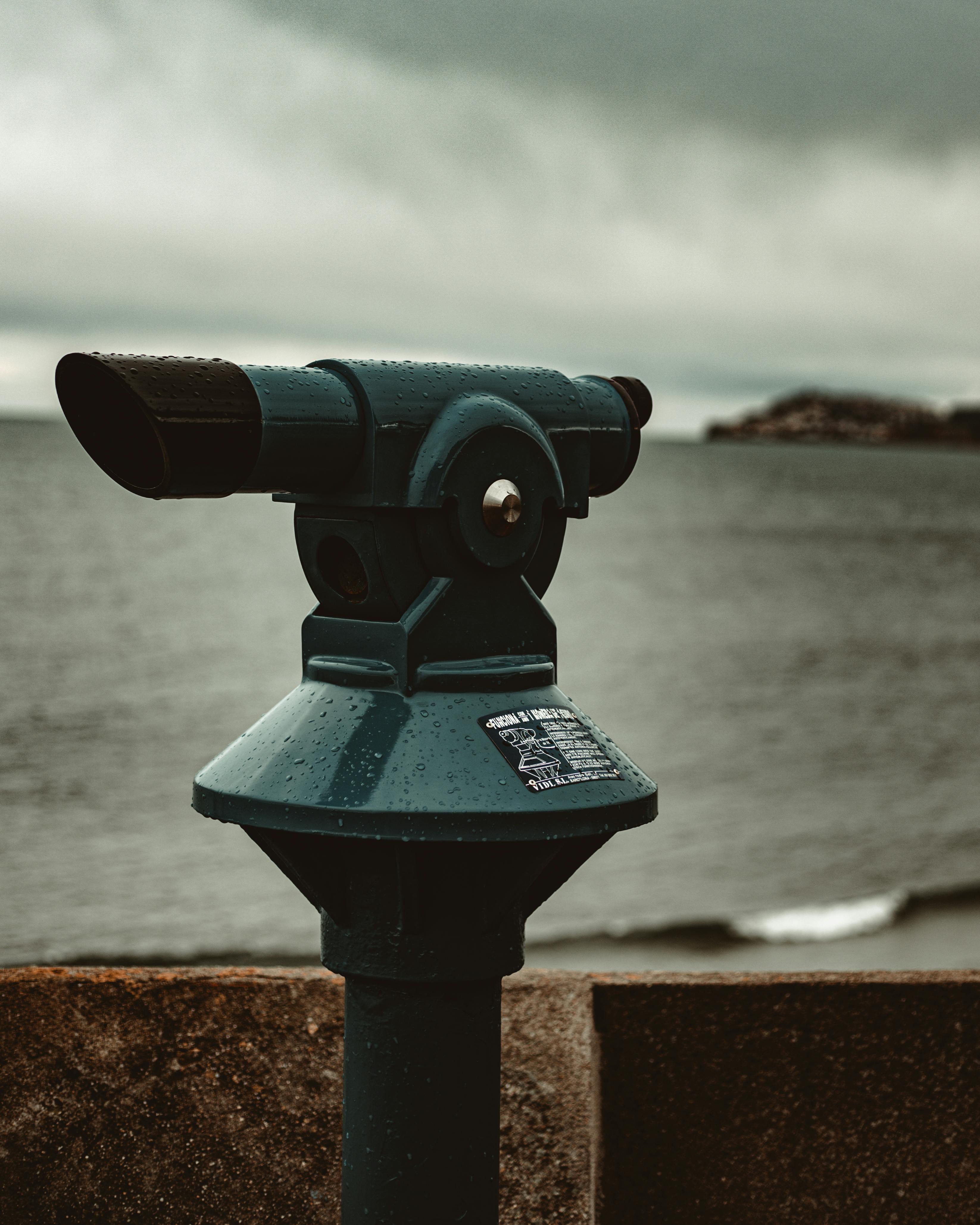 Telescope on Seaside · Free Stock Photo